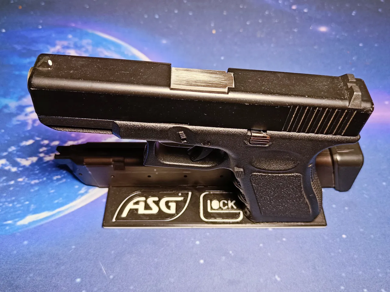 Glock 19 Stand & Mag Holder (ASG) by JW Designs | Download free STL ...