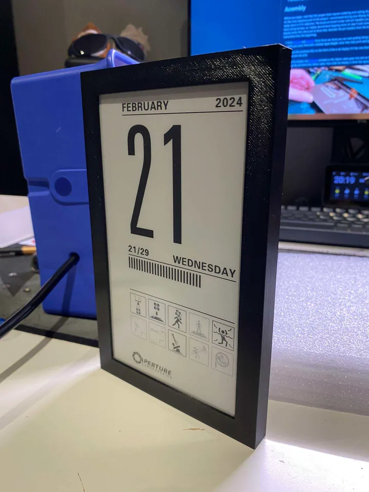 Portal e-ink calendar - REMIX by fluffy0026 | Download free STL model ...