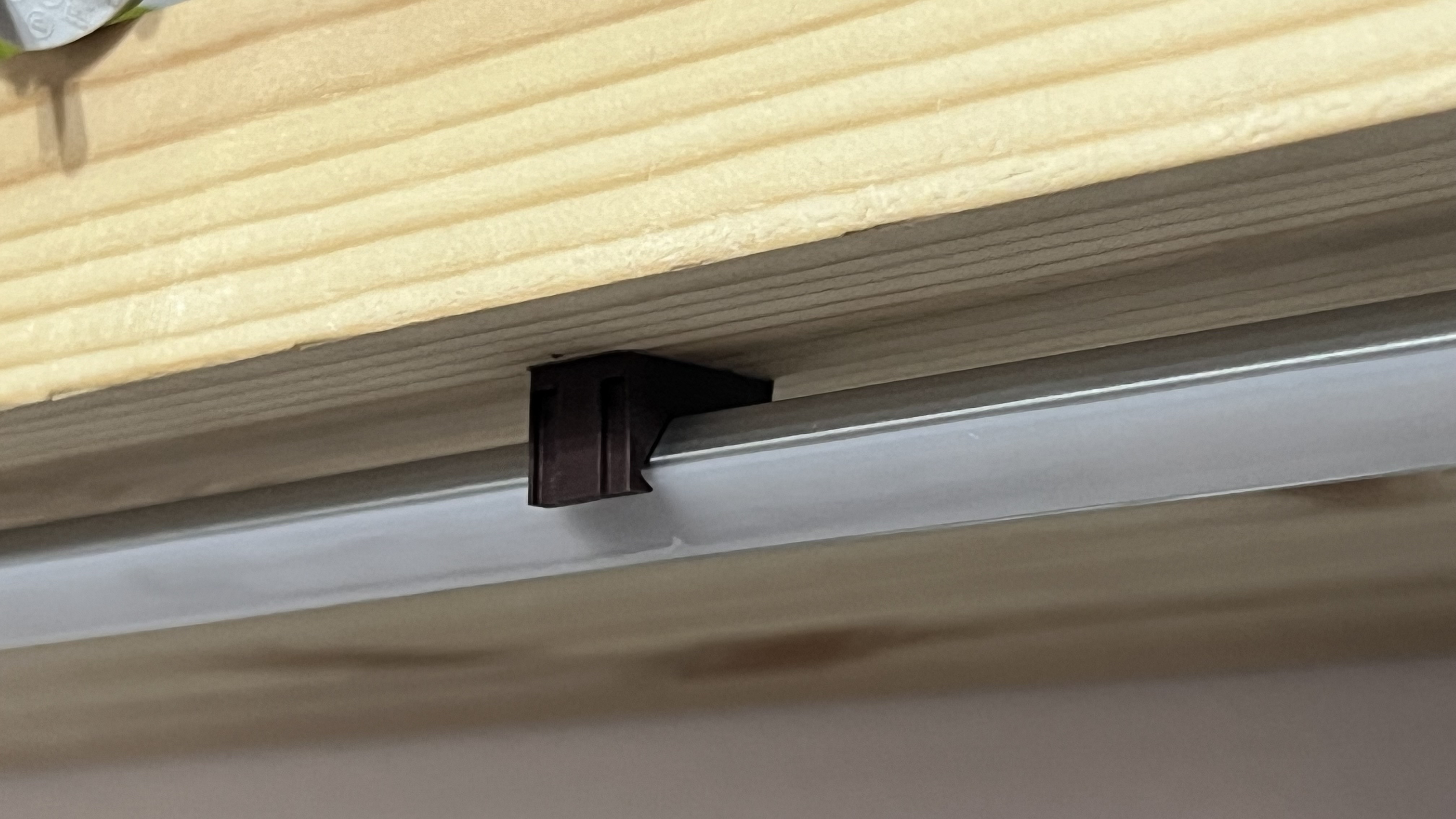 LED Strip wall/shelf holder by desepticon | Download free STL model ...