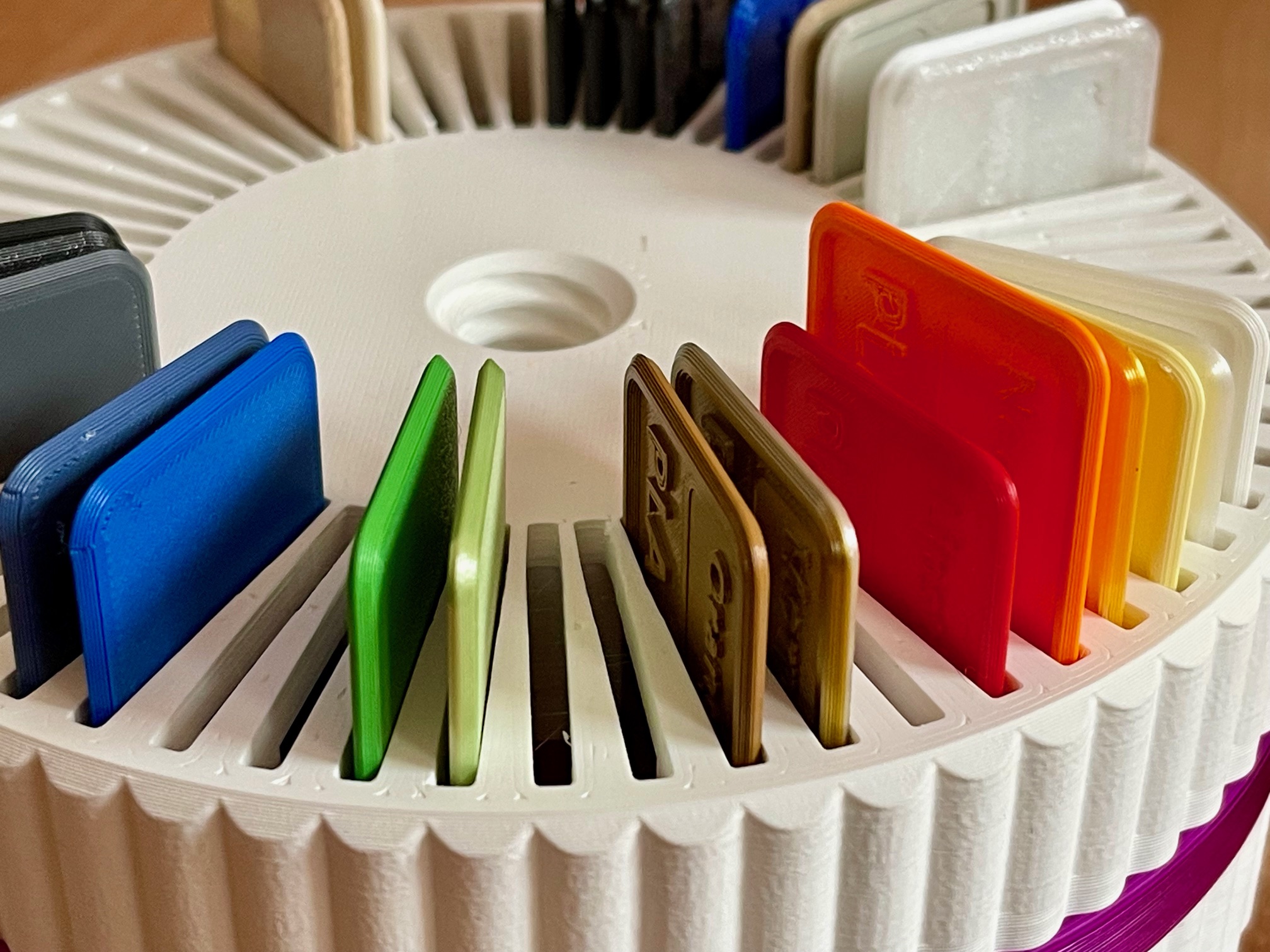 Spinning Filament Swatch Display - Remix with lid by vmLOGIC | Download ...