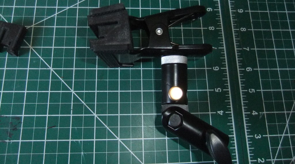 LED Panel Light Clip by 4Crawler | Download free STL model | Printables.com