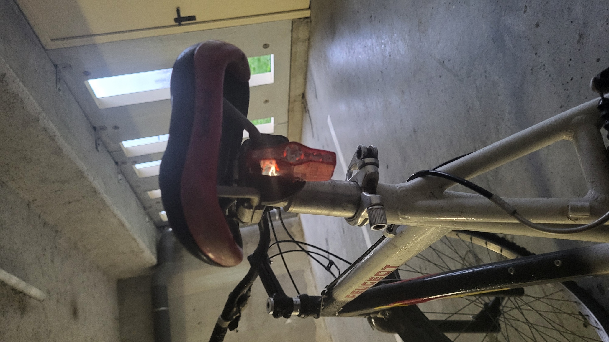 Cateye rear light mount under saddle - bike by Arnaud Lasset | Download ...