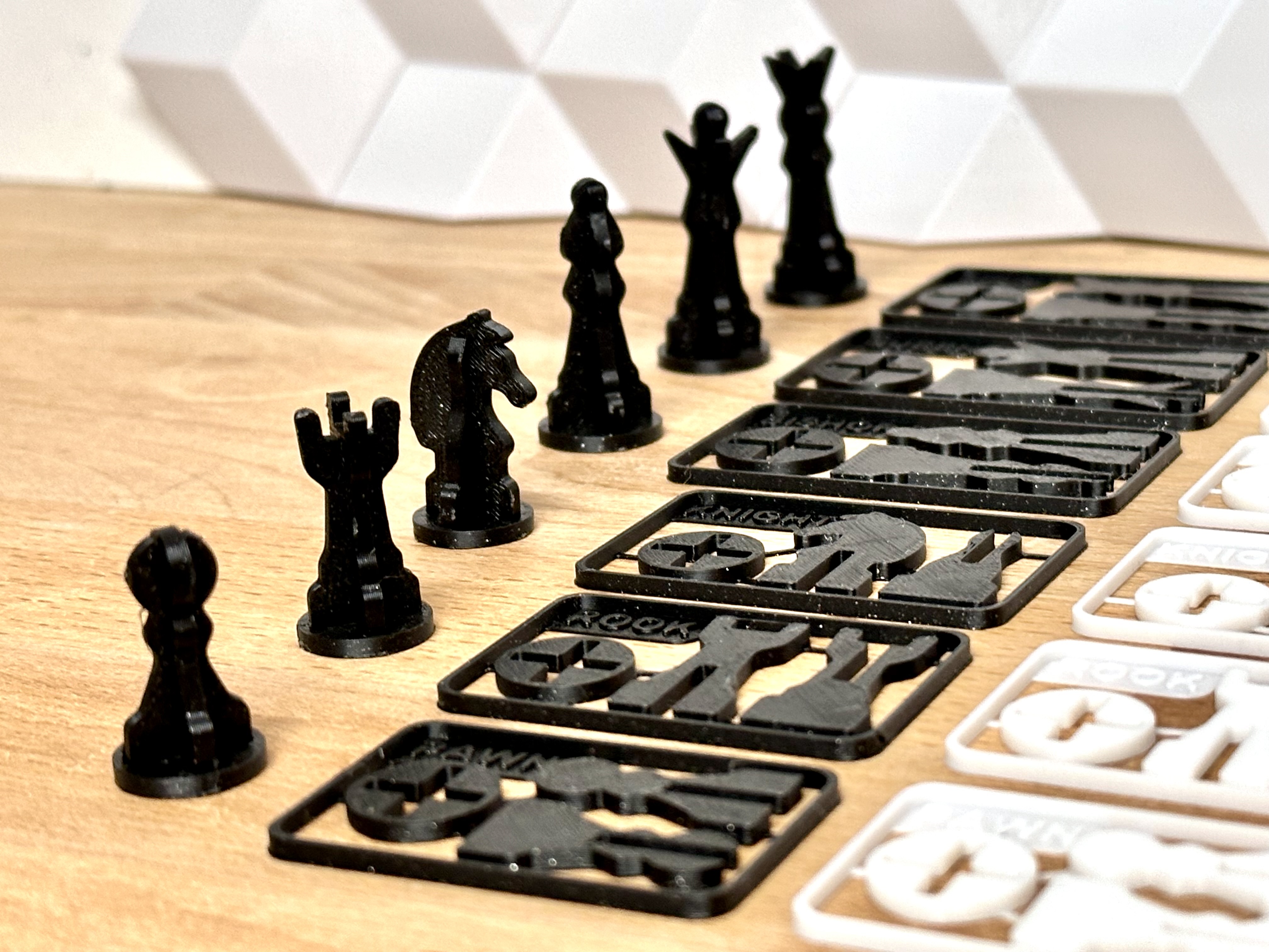 Tiny Chess Kit-Card (compact and modern 3D puzzle set) by GlennovitS 3D ...