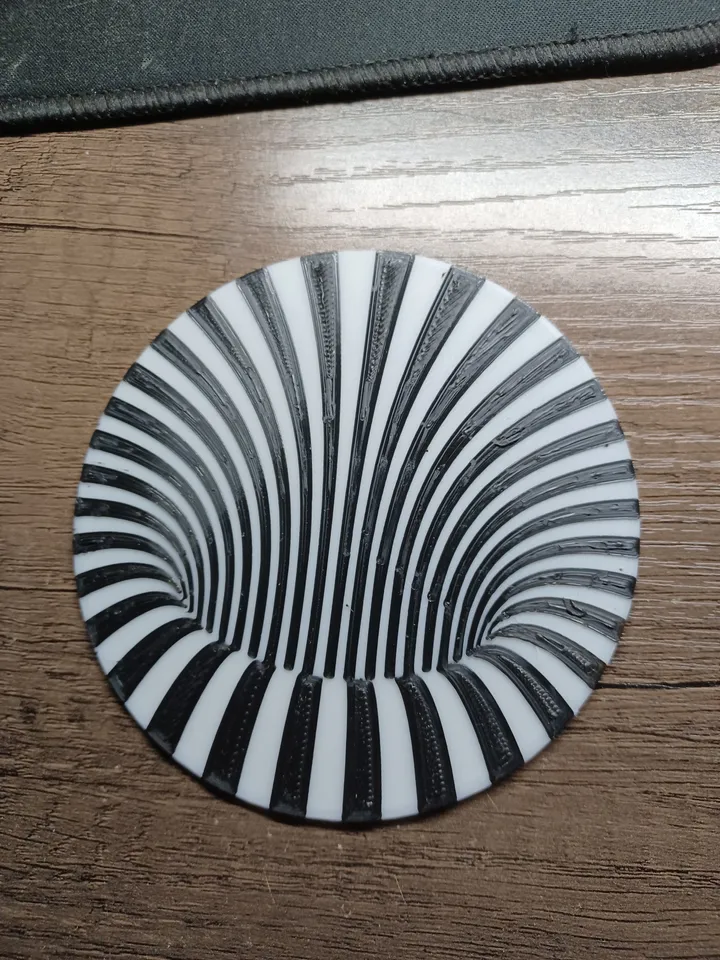 Illusion coasters (round) by ledglass | Download free STL model ...