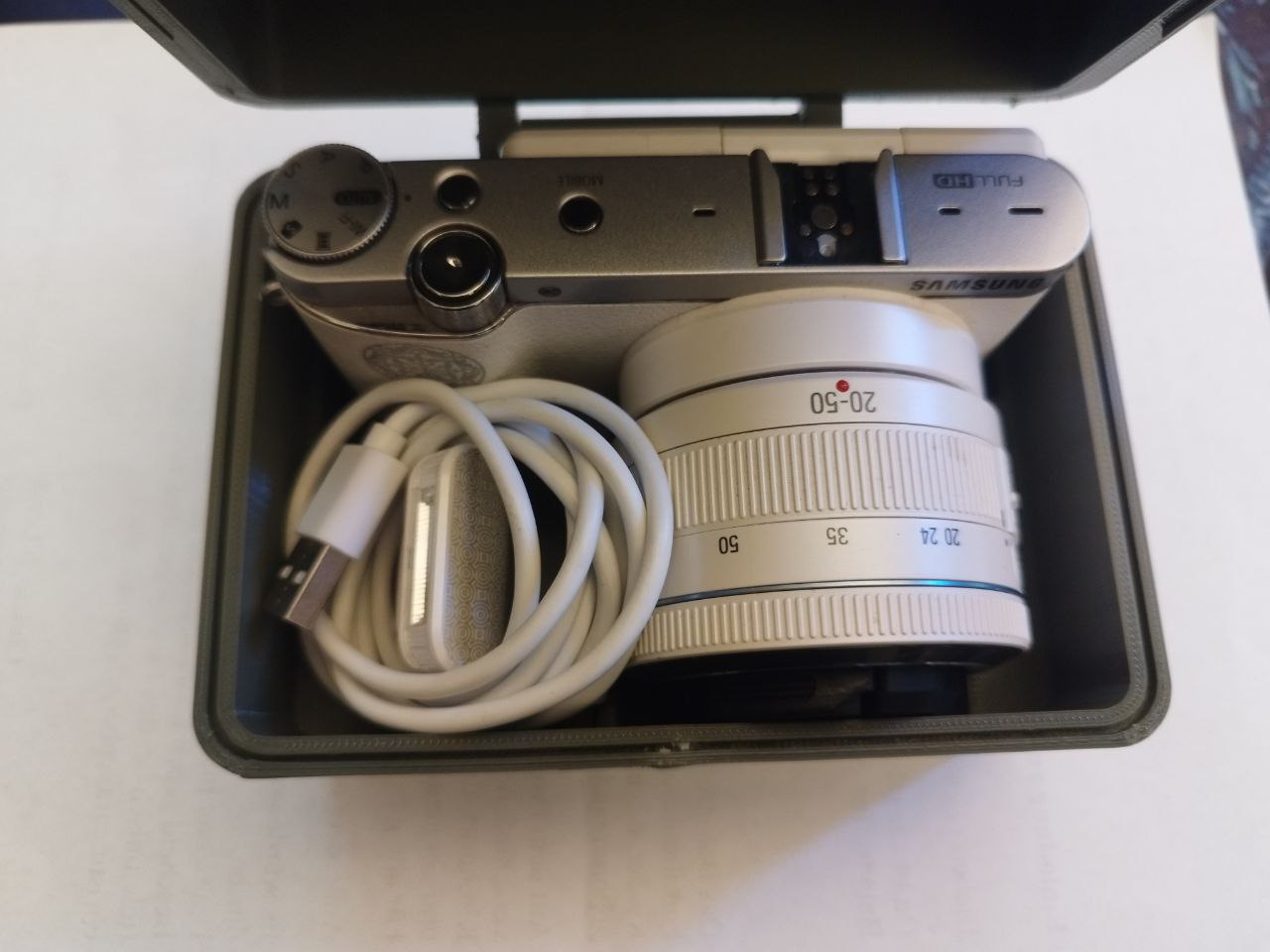 Box für Samsung NX3000 + Blitz und Objektiv by DerDude | Download free ...