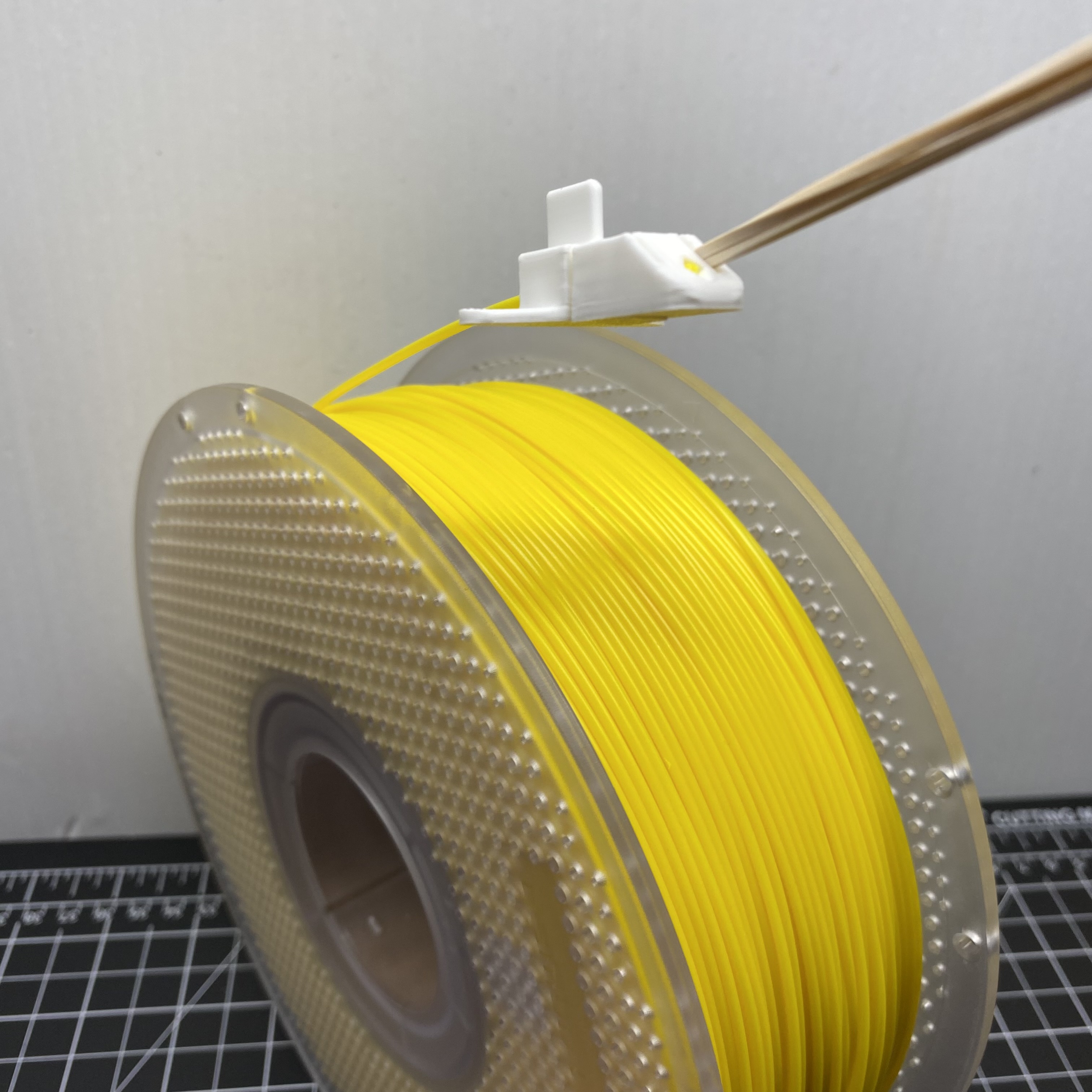 Rocket Clip ~=I> Universal Filament Clip Never lose filament tension ...