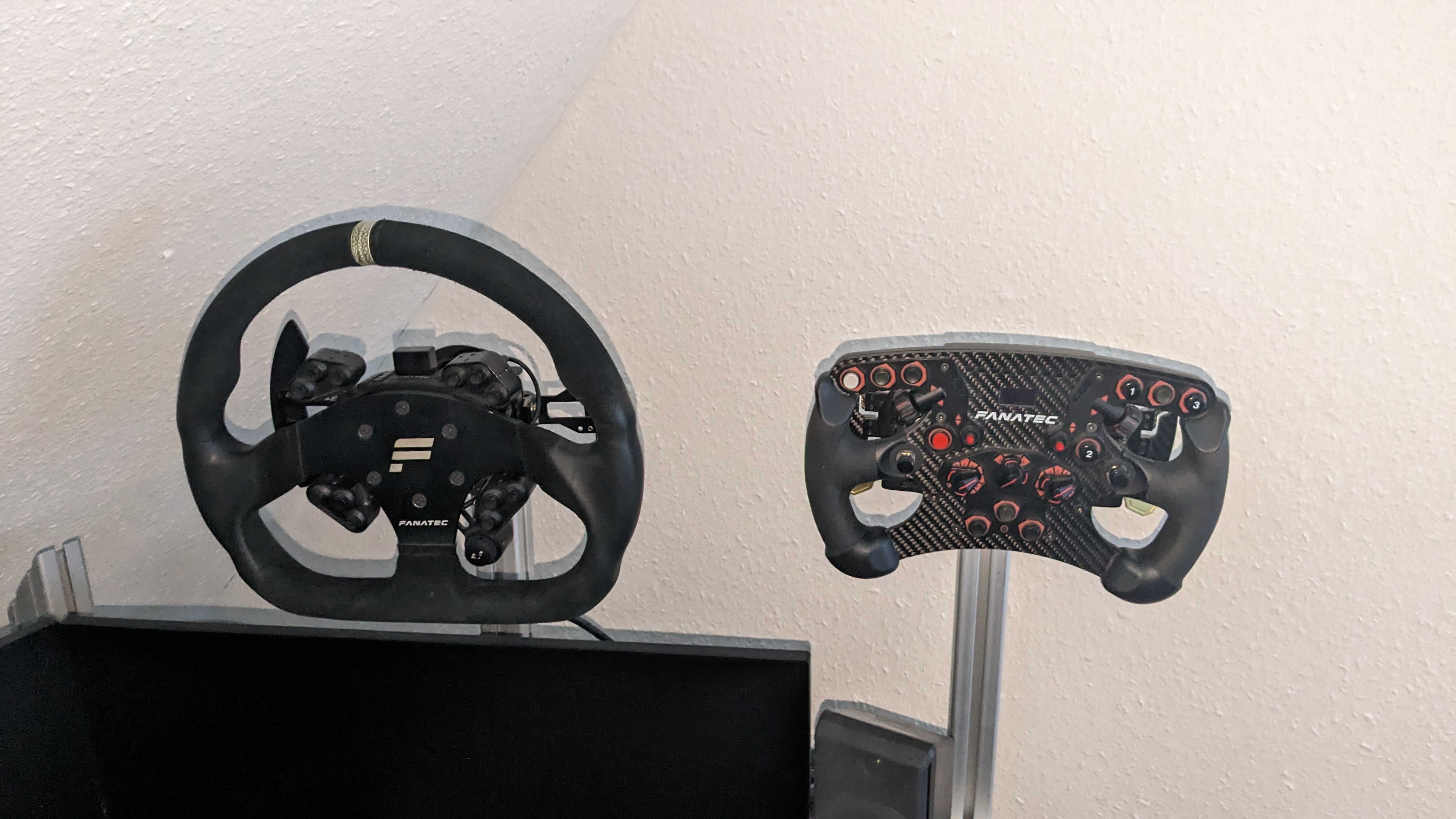 Fanatec QR2 Holder SimRig by Simon | Download free STL model ...