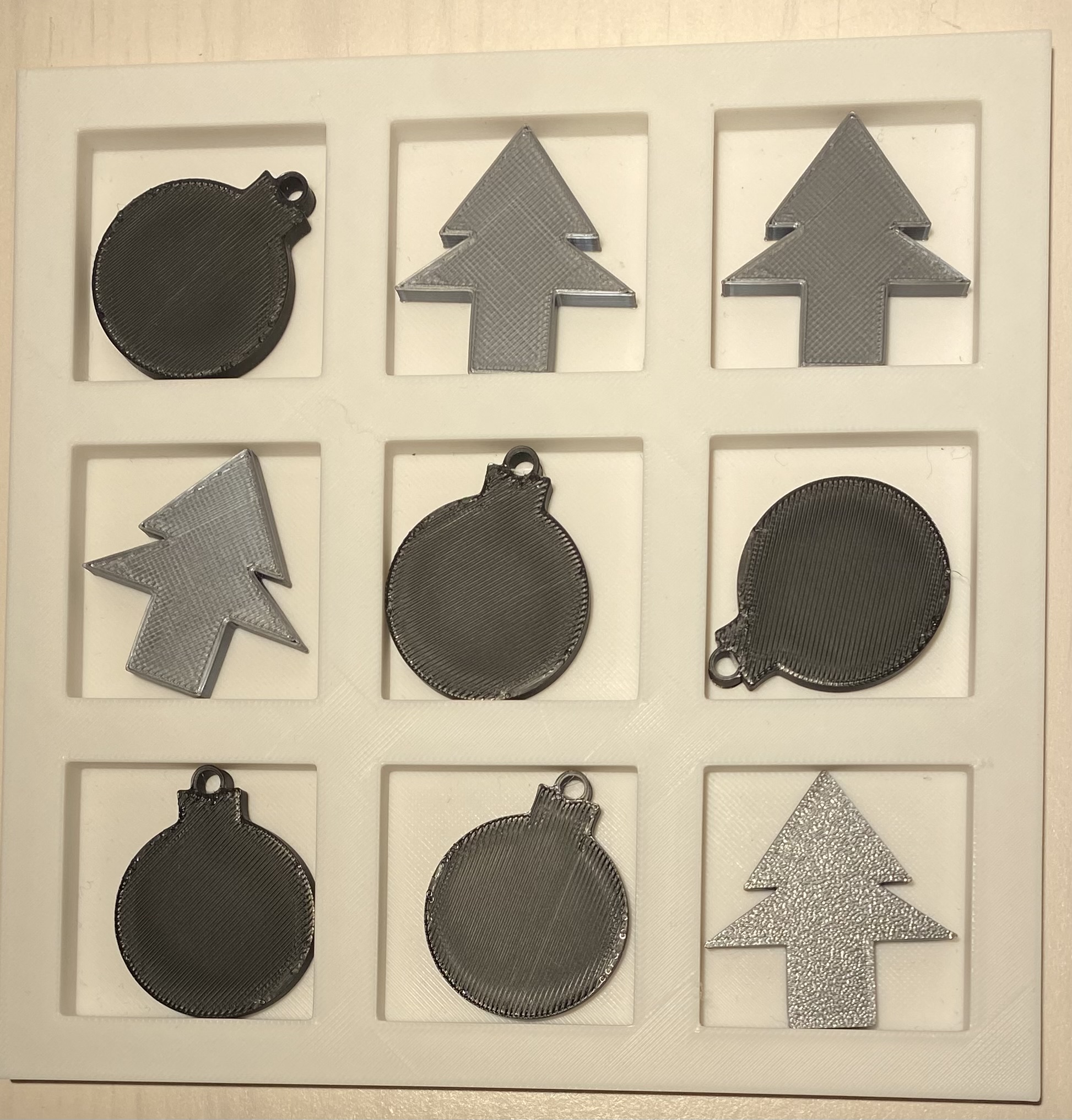 Tic tac toe christmas tree and christmas ornament by Mathild3 ...