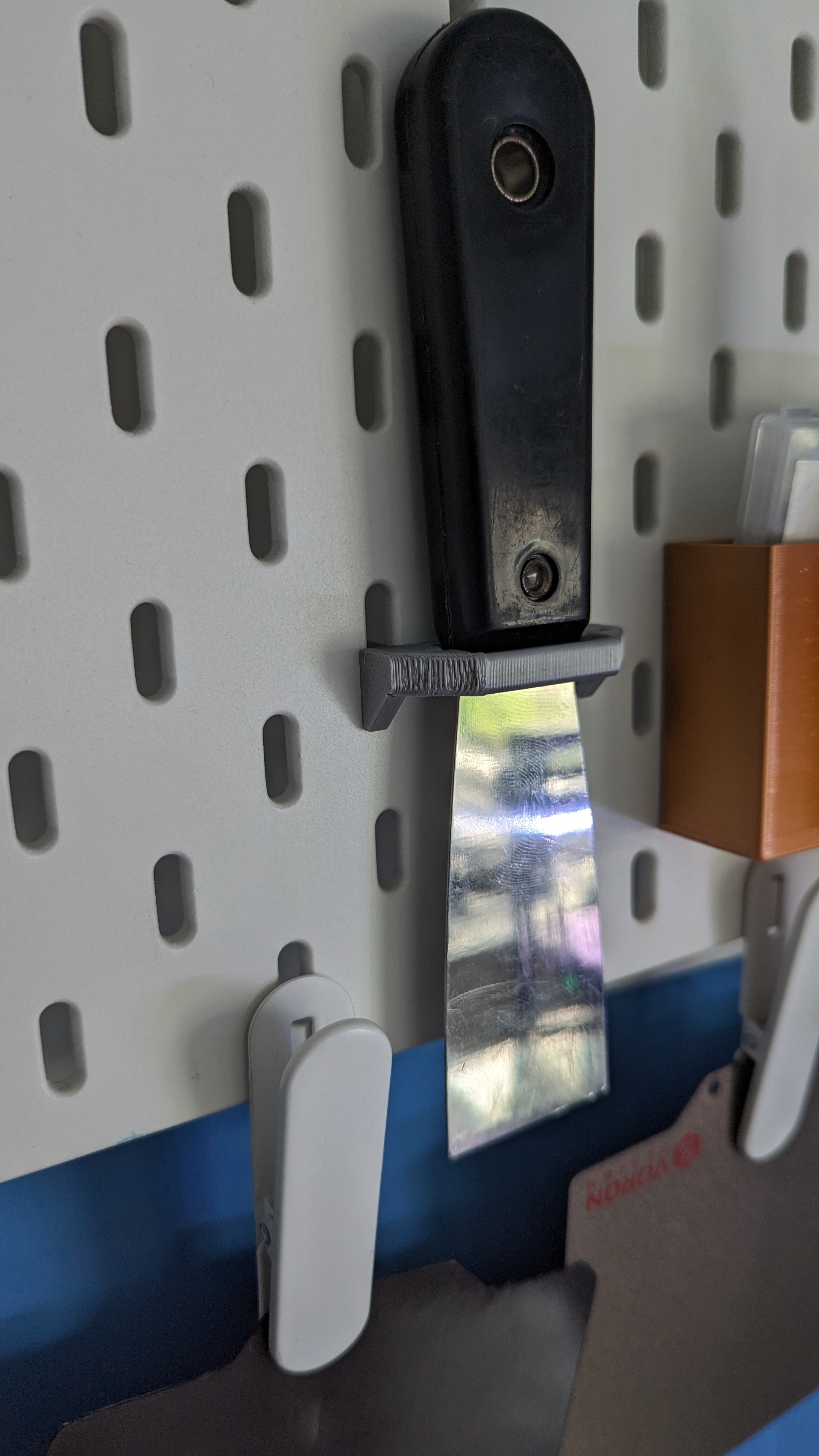 Skadis Creality Scraper holder by Jonne Terlouw | Download free STL ...