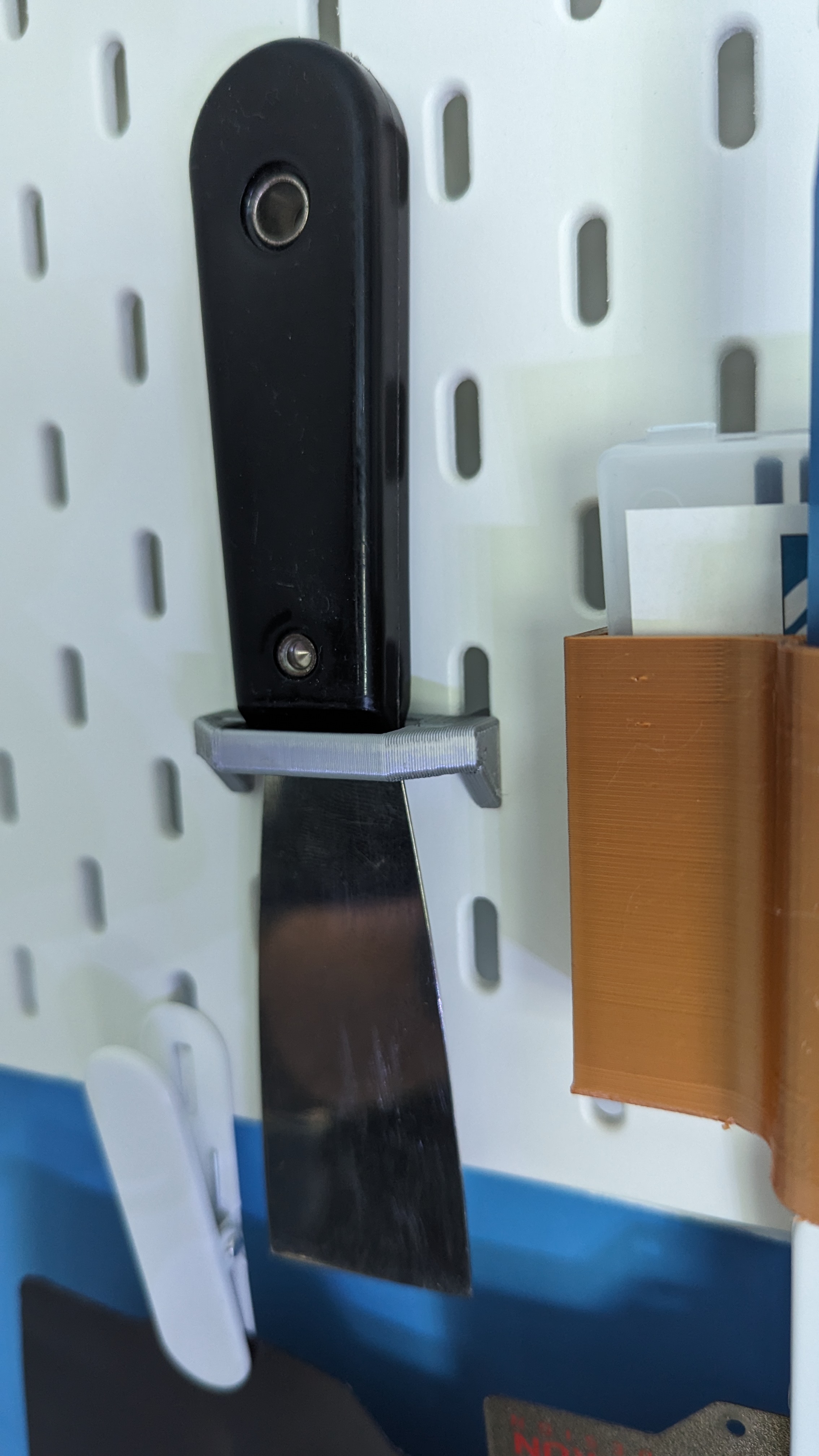 Skadis Creality Scraper holder by Jonne Terlouw | Download free STL ...