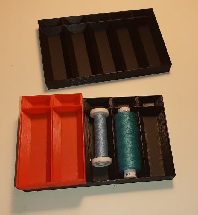 Sewing Thread Spool (Bobbins) Inserts with Matching Spool and Roll ...