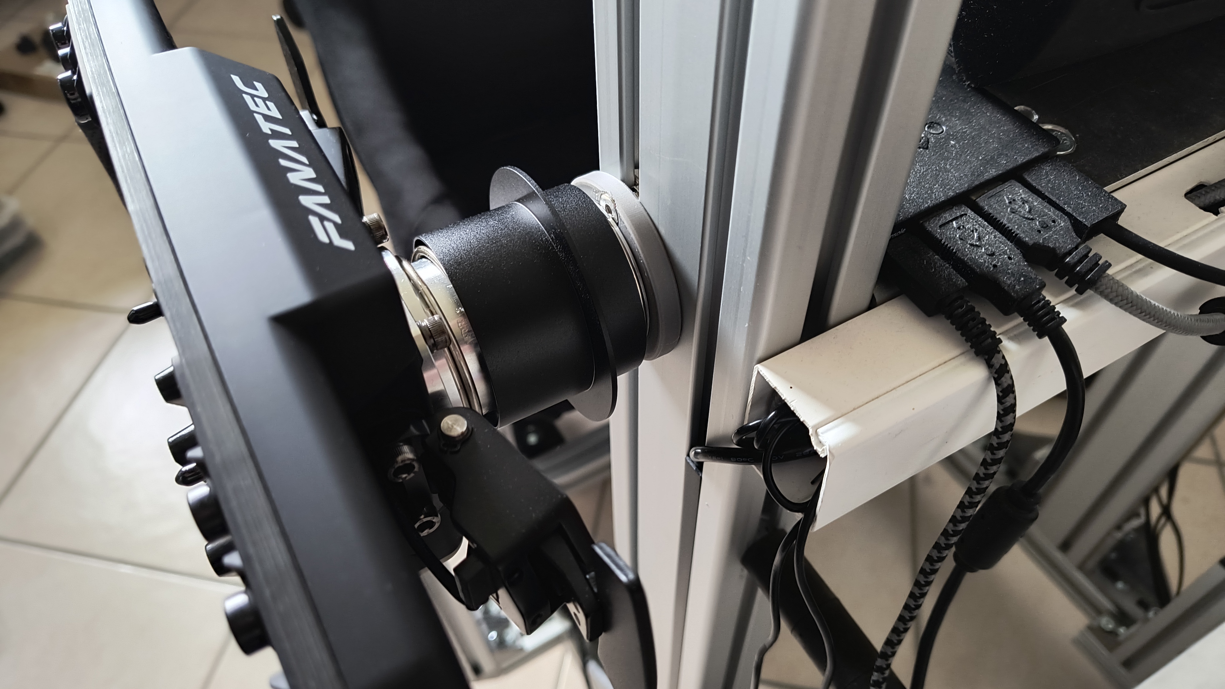 Fanatec Wall mount - RIG mount QR1 by Nicotina52 | Download free STL ...