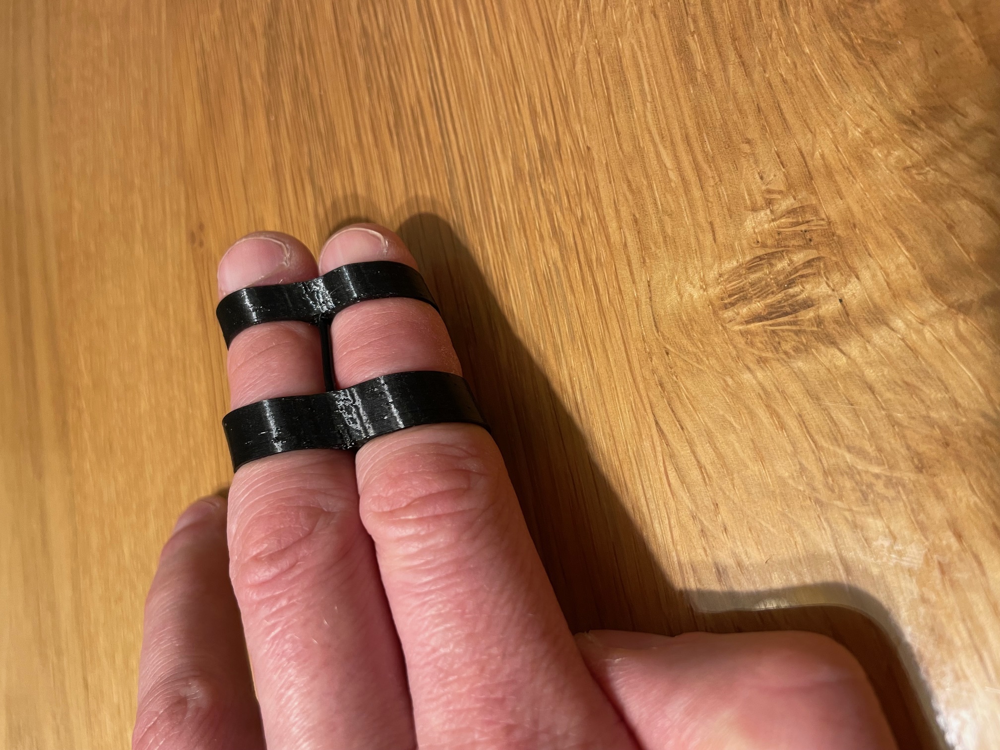 Finger splint for strapping by LudoM | Download free STL model ...