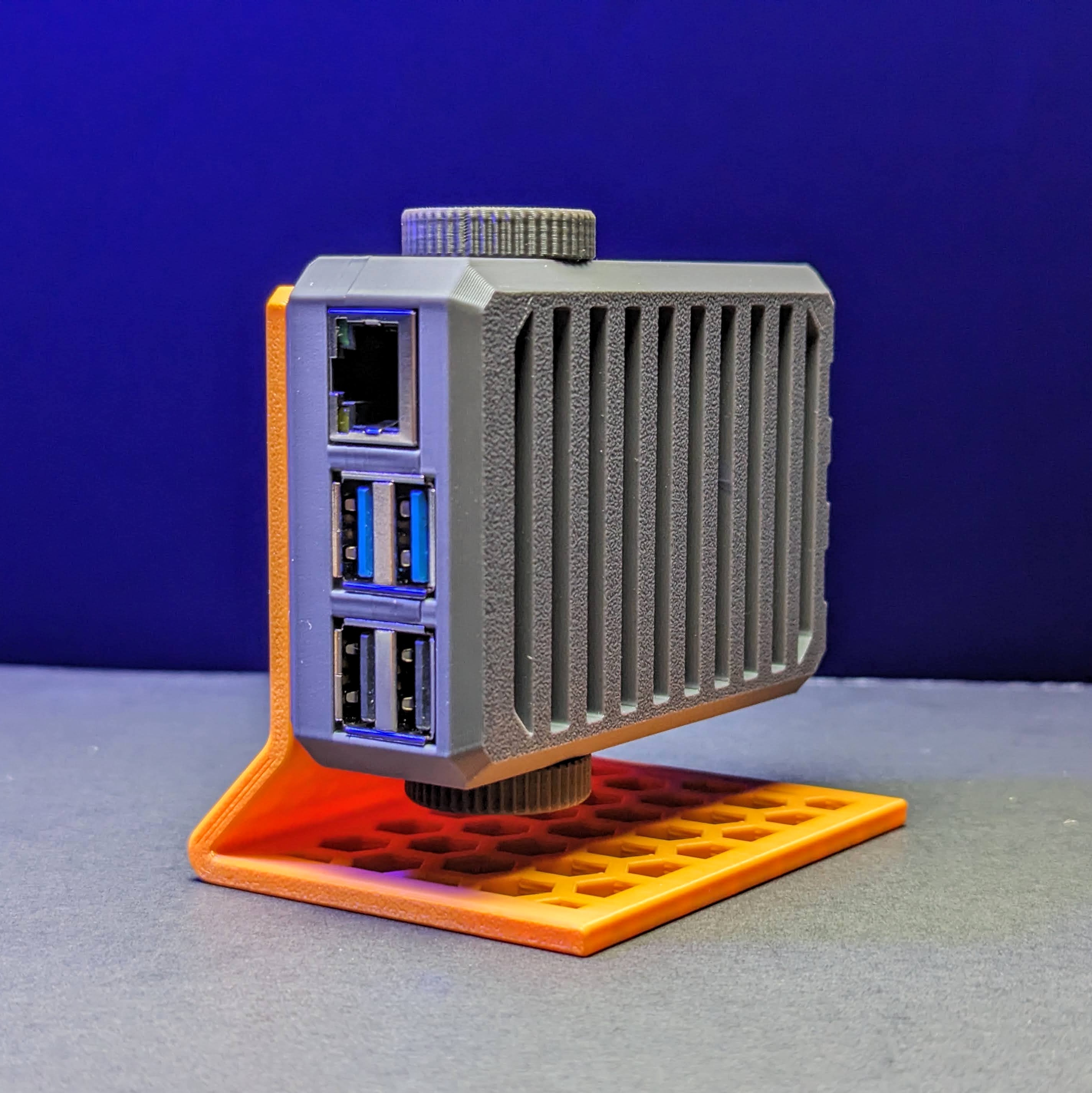 Raspberry Pi 5 Clamshell Case by Clockspring | Printables Store