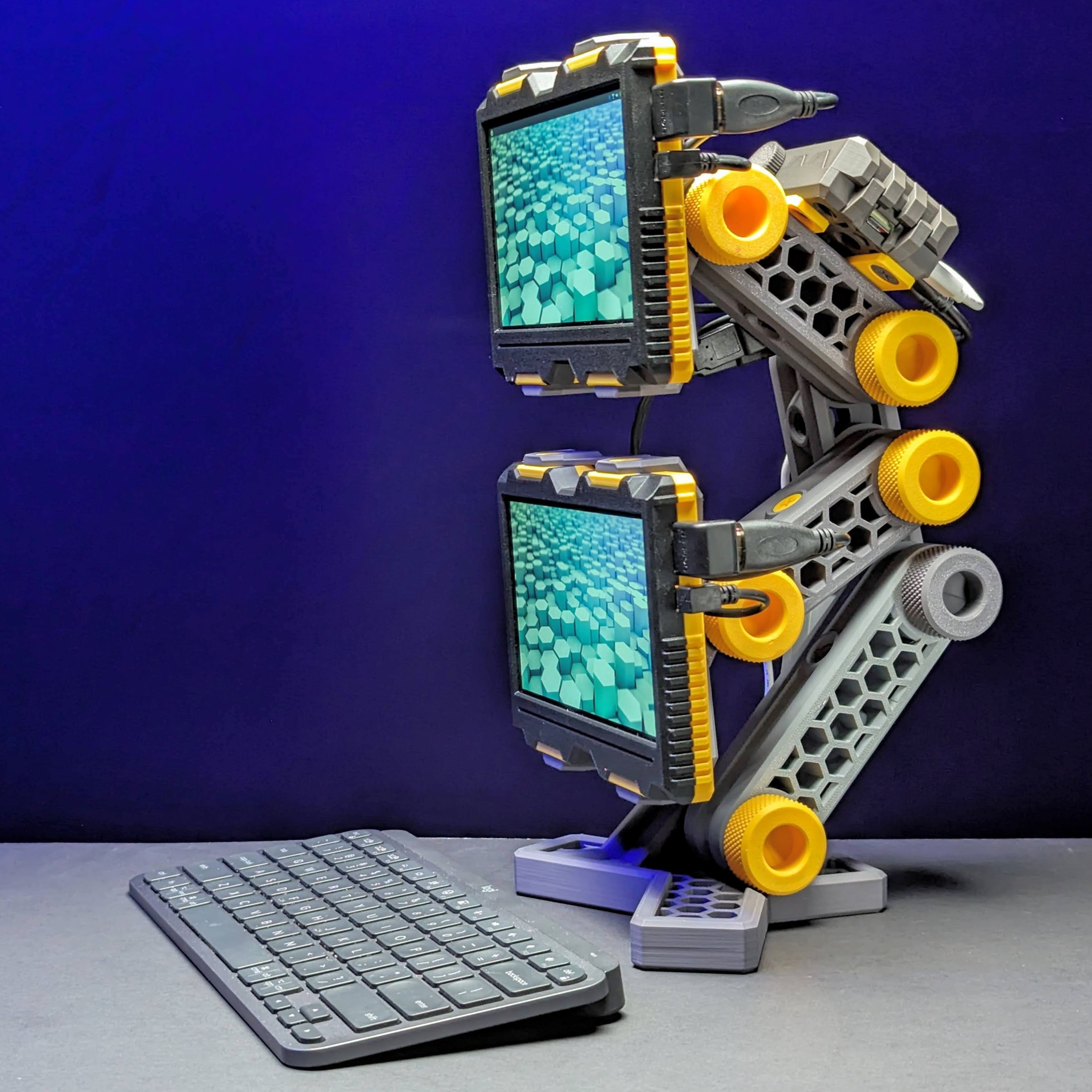 Raspberry Pi 5 Multiscreen Assembly by Clockspring | Printables Store