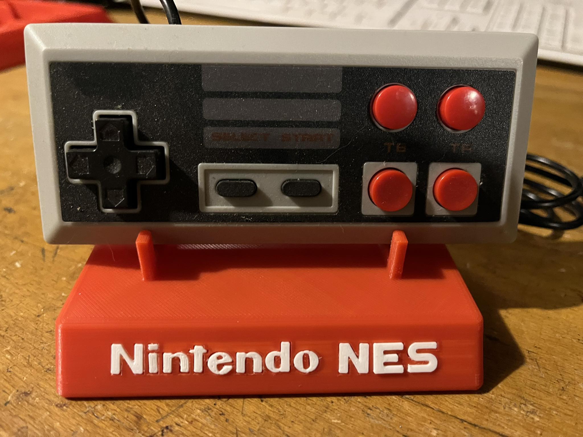 Stojan, stojanek na ovladac Nintendo NES by Ainon3Dtisk | Download free ...