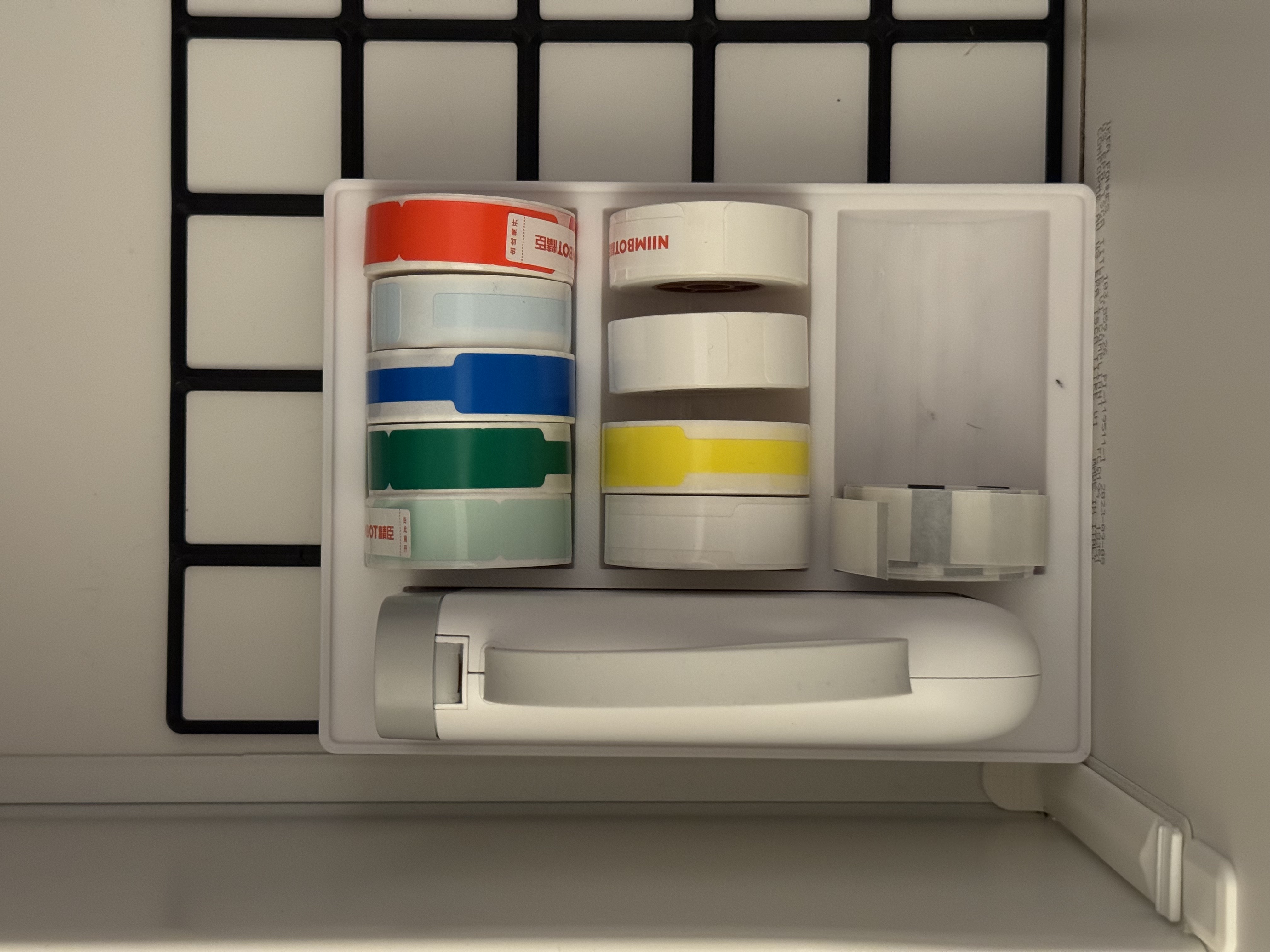 Gridfinity Niimbot D11 + Labels by palmenmichiel | Download free STL ...