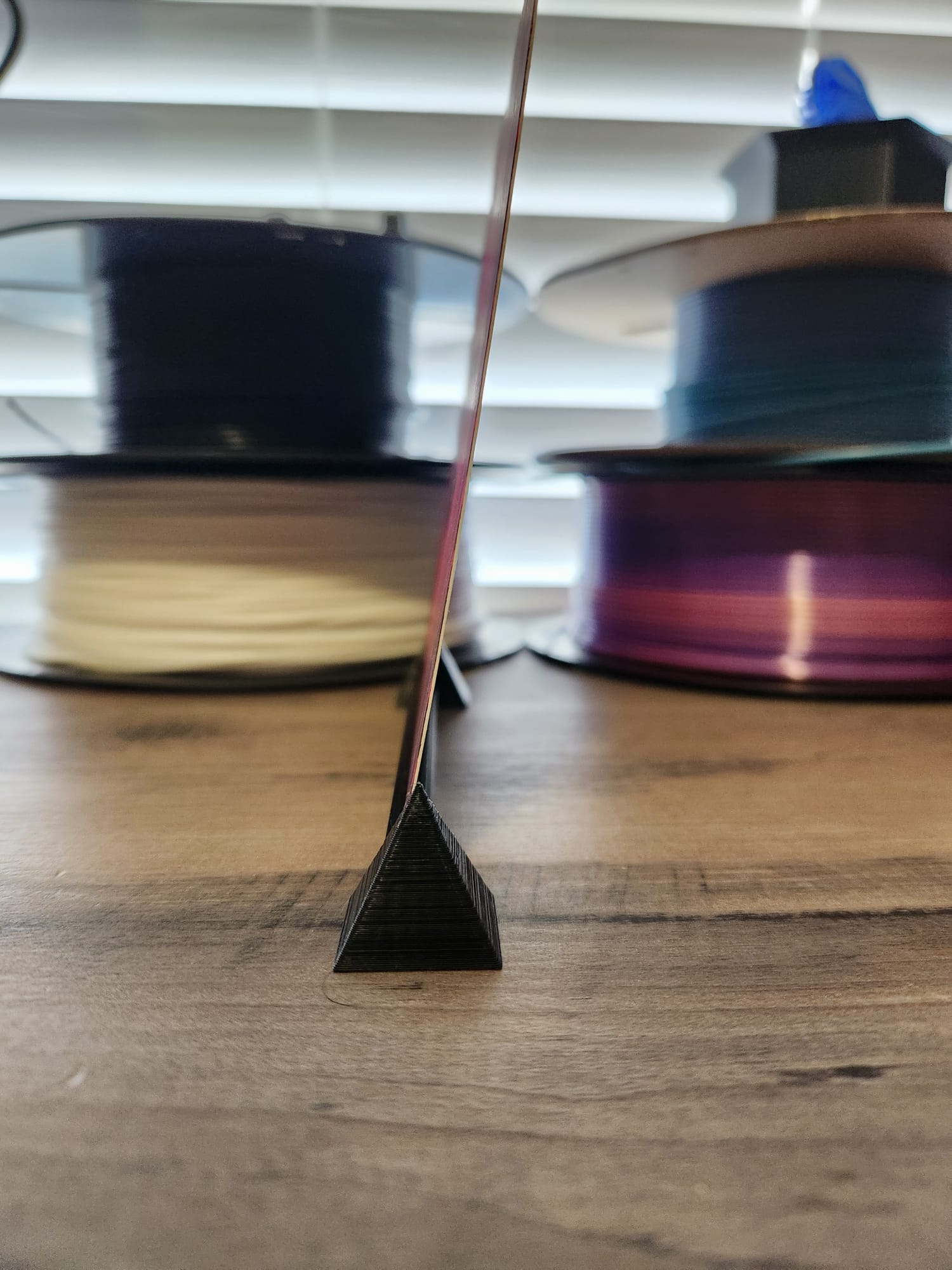 5 inch Picture Stand with slant by Matt Fero | Download free STL model ...