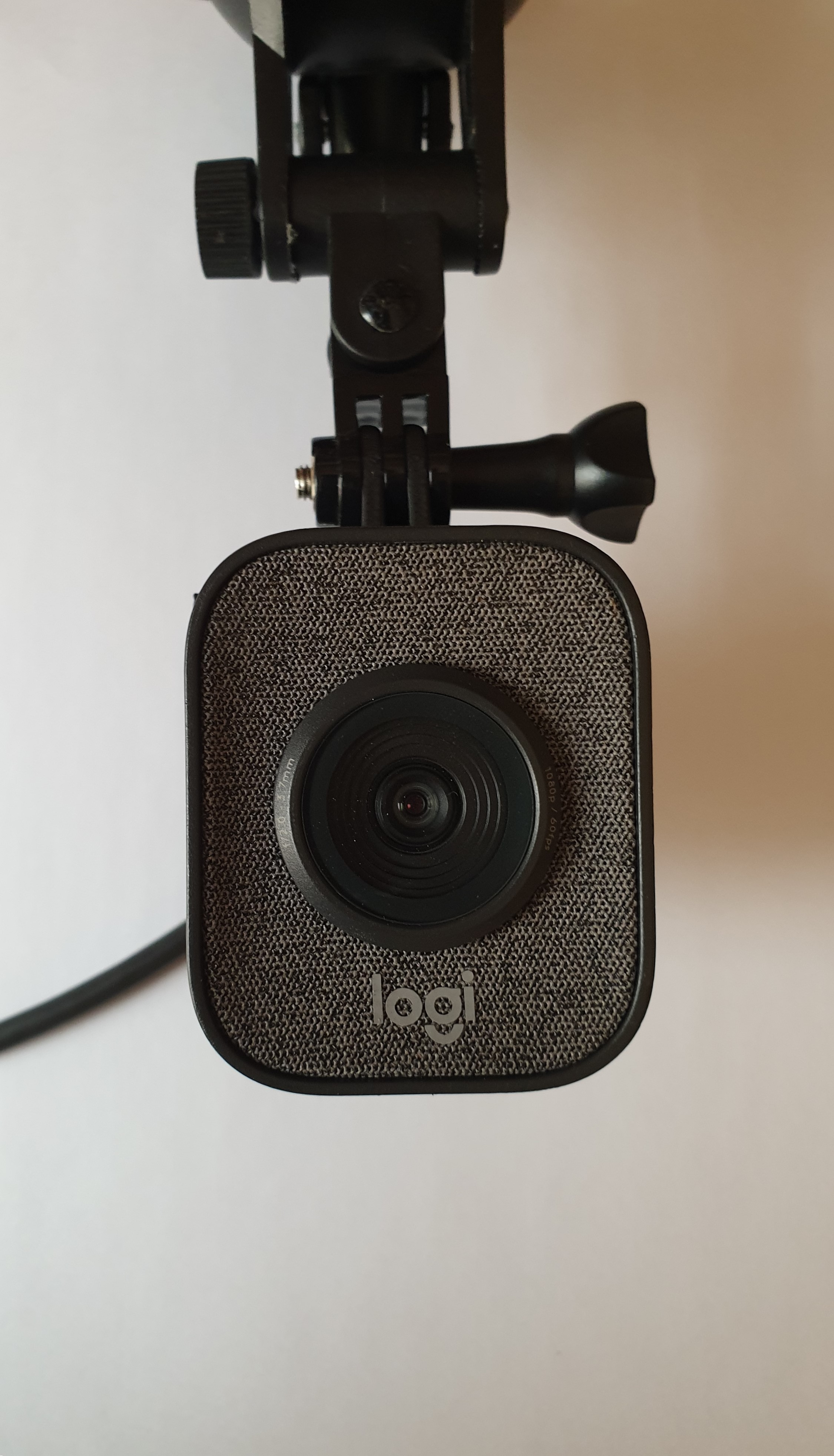Logitech streamcam mount by reason_rock | Download free STL model ...