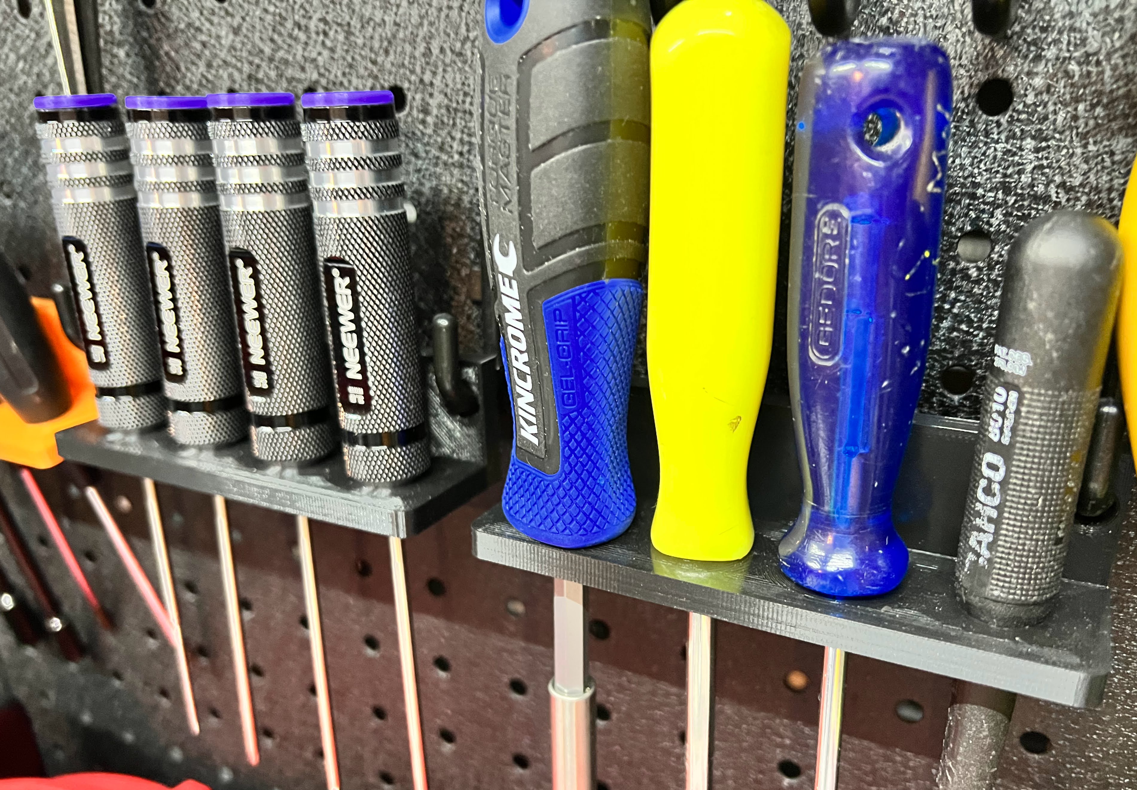 Pegboard Screwdriver Holder by Matt | Download free STL model | Printables.com