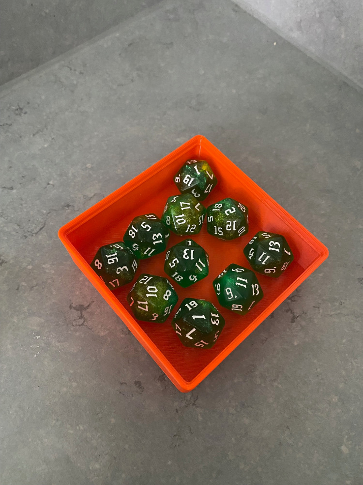 Gridfinity Dice tray 2x2 - 12mm & D20 Dice by edcdadstuff | Download ...
