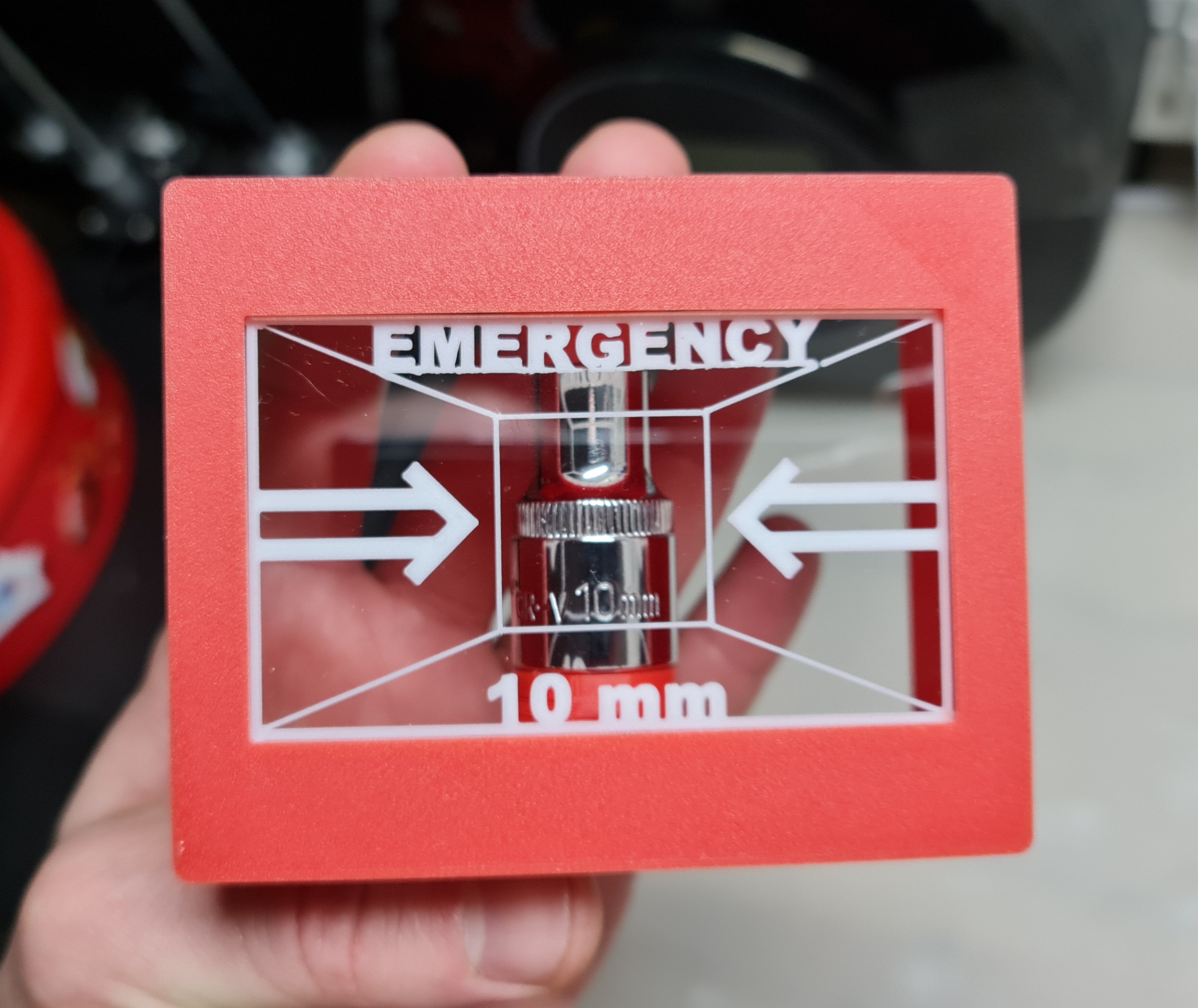 10mm socket emergency box display by Aleksej Pavlov | Download free STL ...
