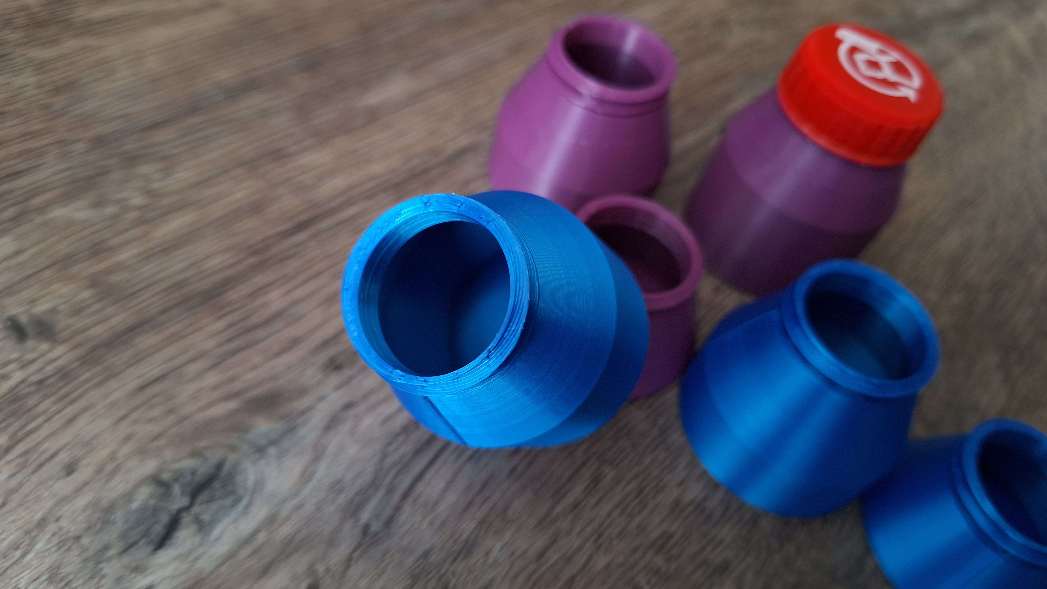 Containers using bottle cap-3 sizes by Damián Sládek | Download free ...