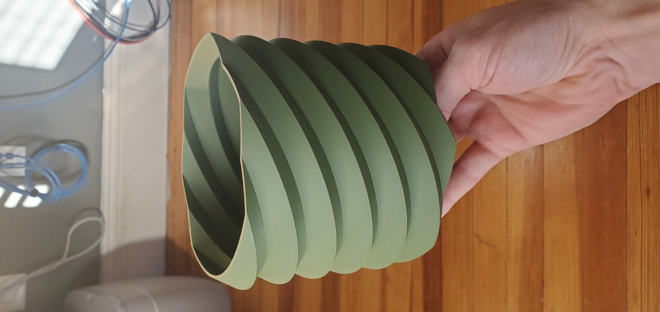 Orbit Plant pot and Planter - Higher polygon remix by Thomas | Download free STL model ...