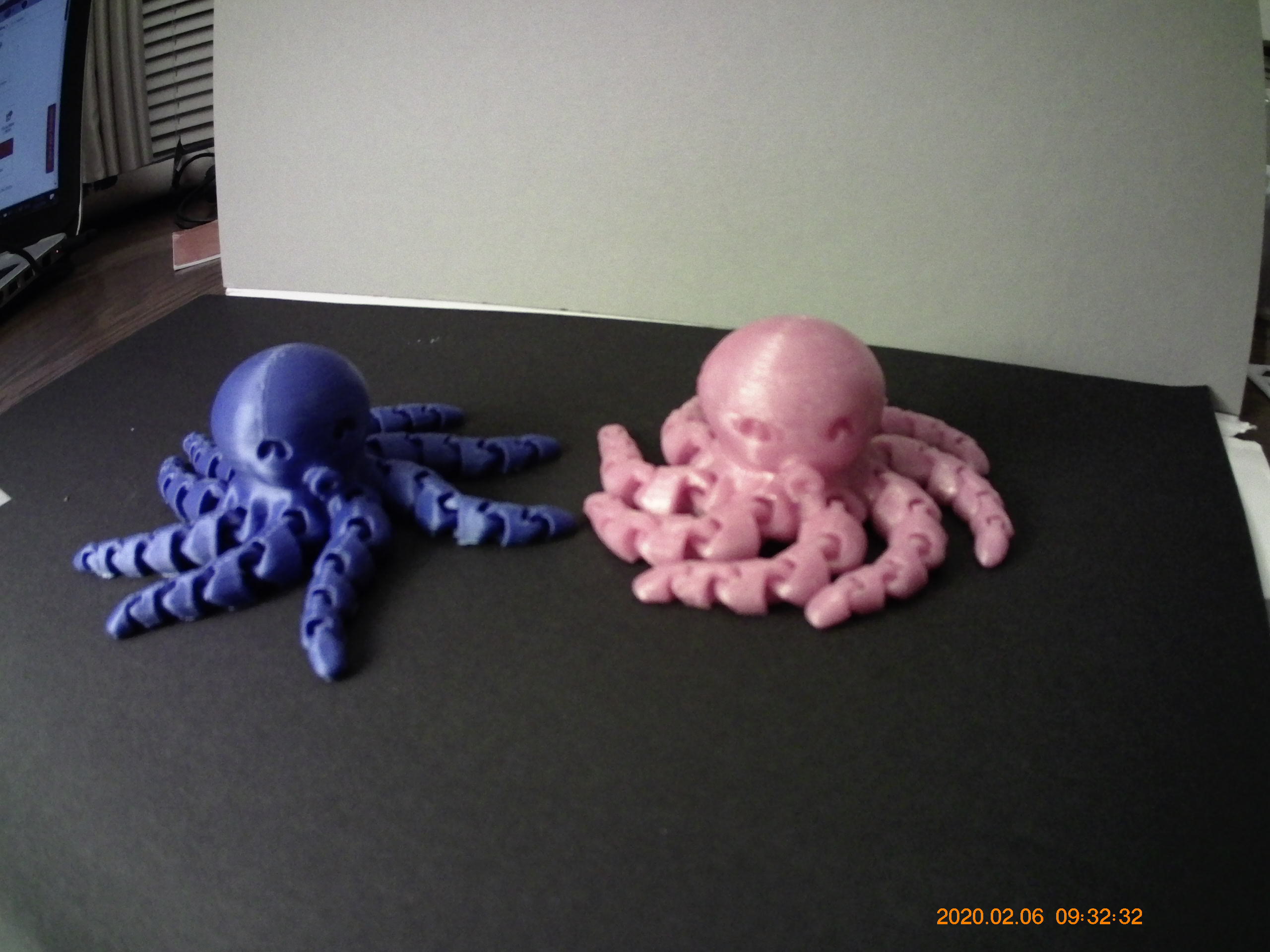 Cute Octopus Holder Display By Zach Likes To Print Download Free Stl Model