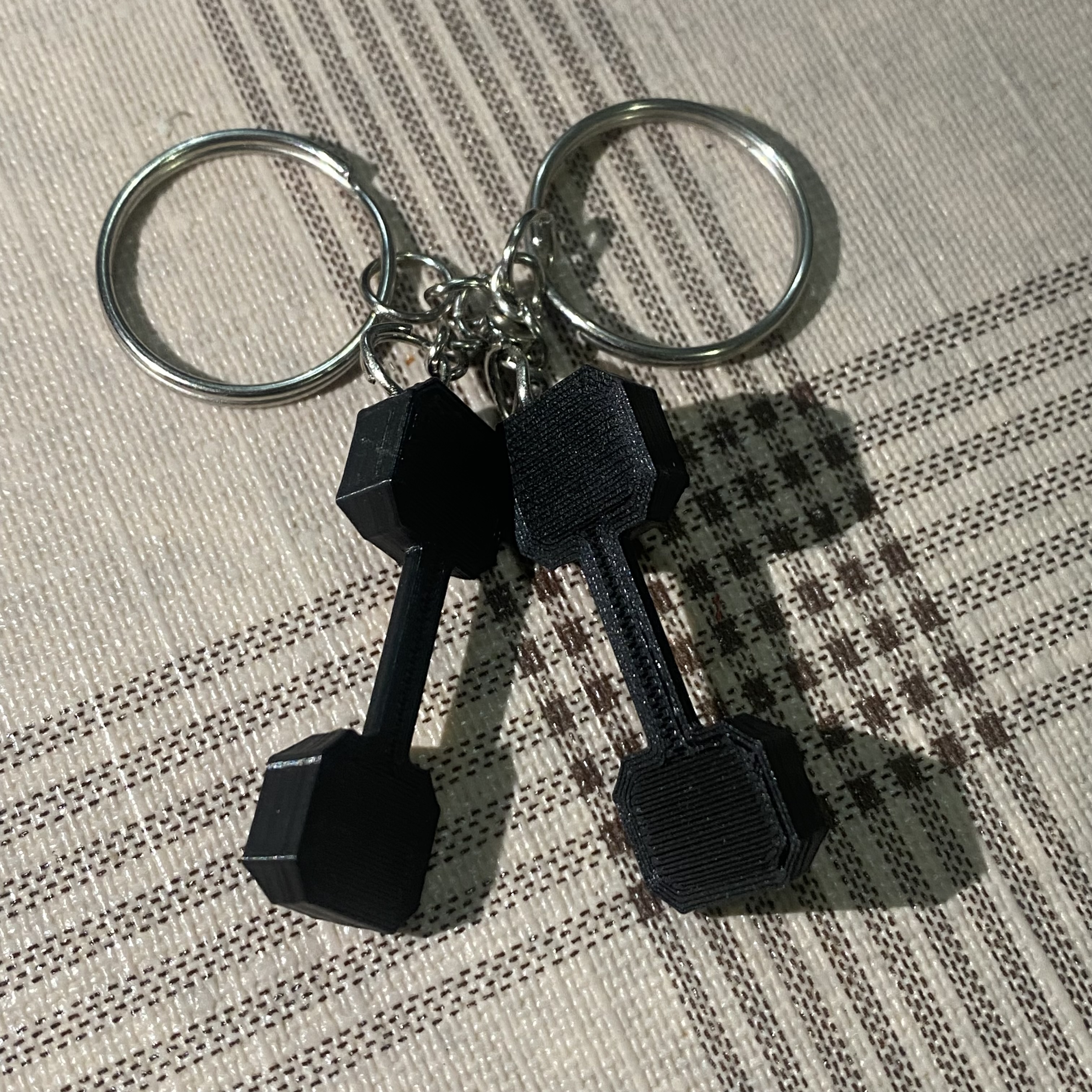 Llavero Mancuerna con Imán / Magnet Dumbbell Keychain by Empire 3D ...