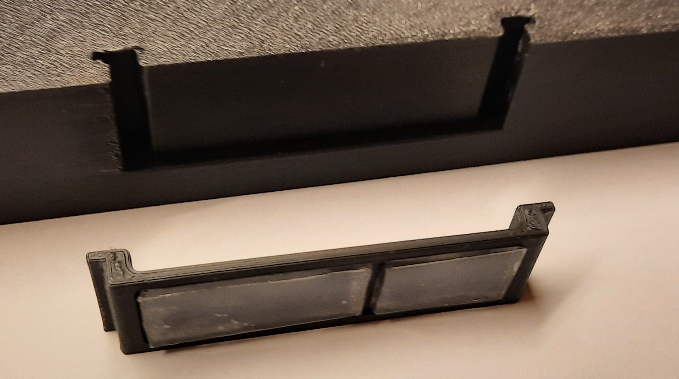 Box wall mount - removable by Tureilu | Download free STL model ...
