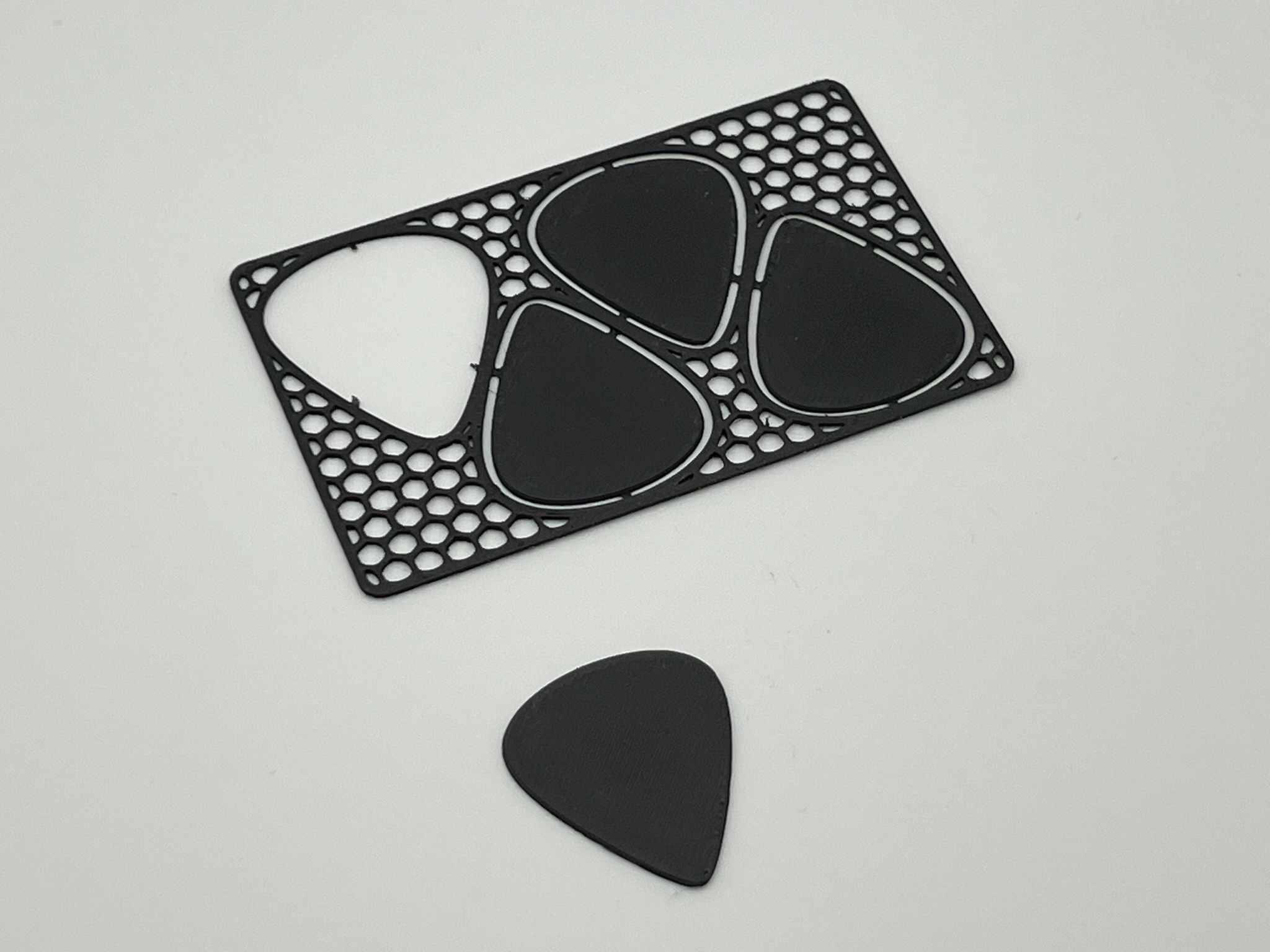 Emergency Guitar Picks by Justin Lauck | Download free STL model ...
