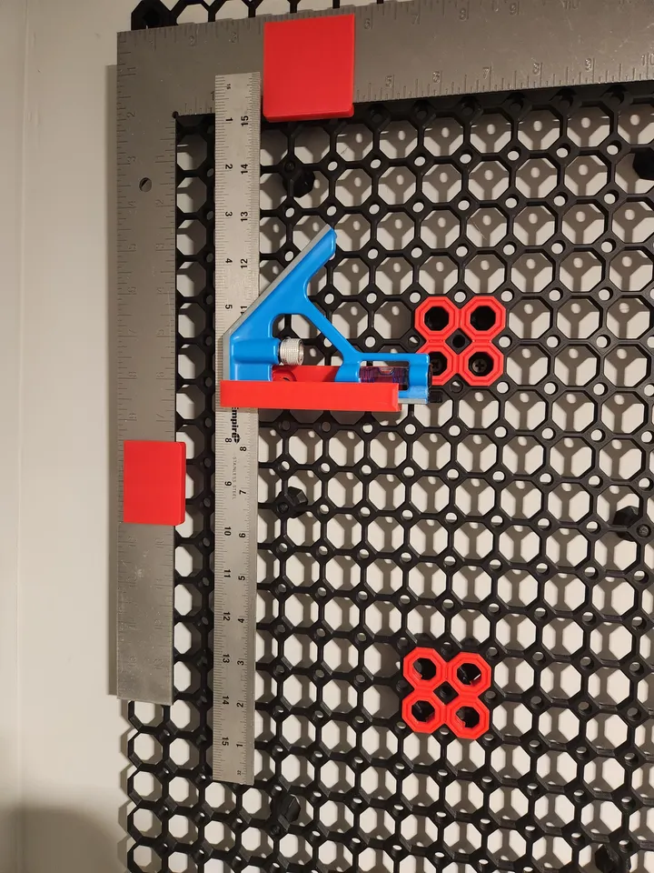 Combination square mount for Multiboard by Jonathan Penner | Download ...