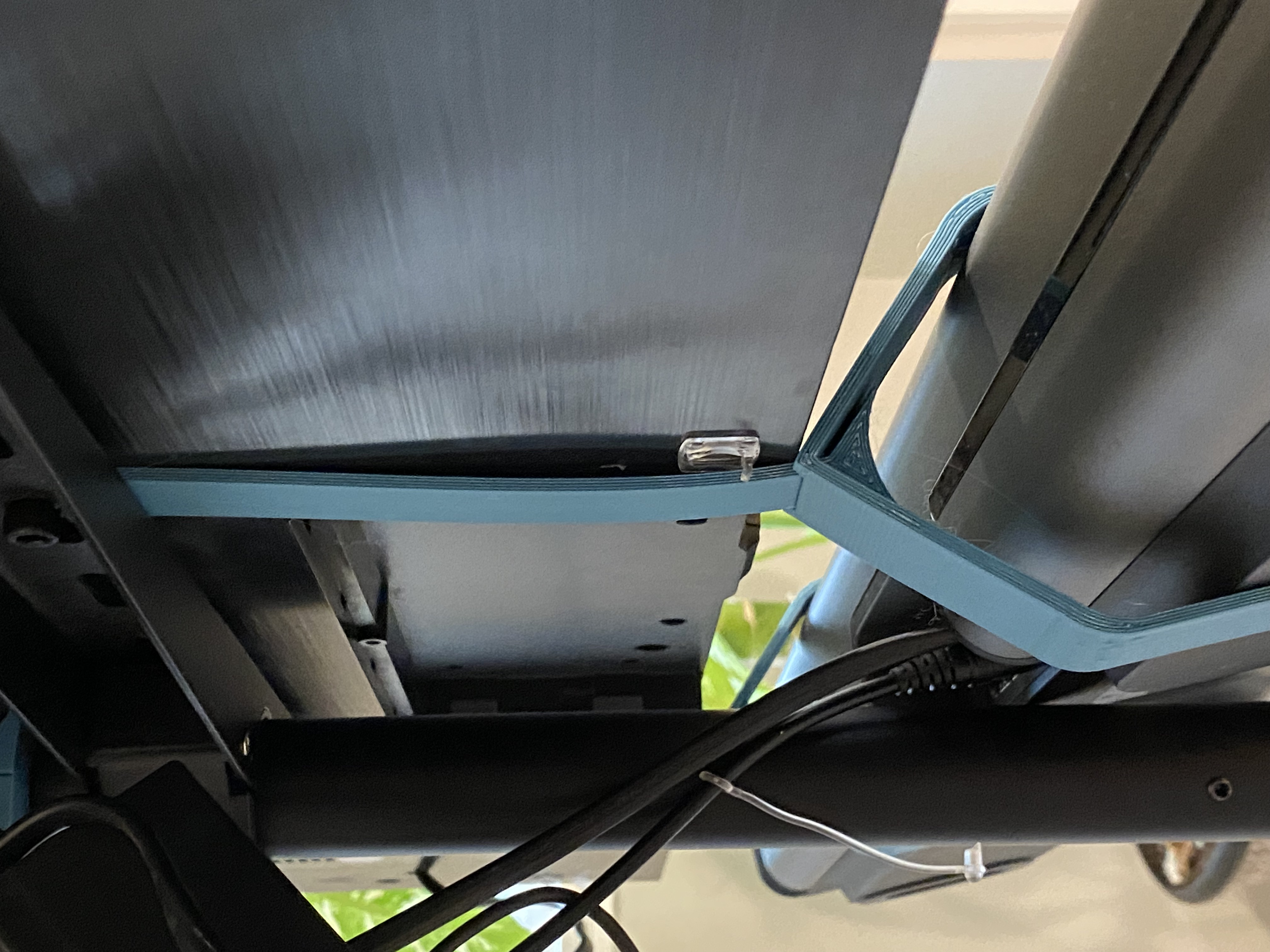 Sound bar hanging mount by Art B | Download free STL model | Printables.com