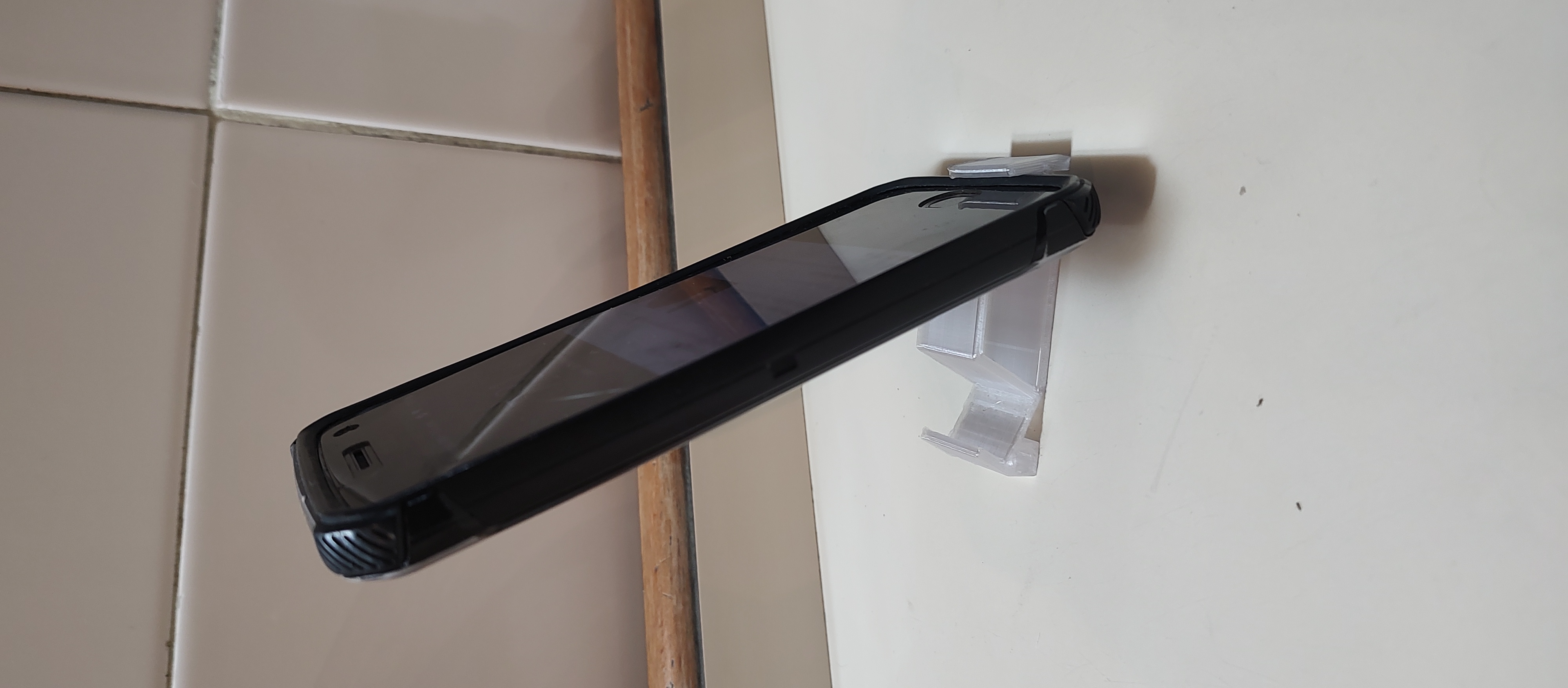 Portable phone base with 2 angles by Demian Ramos | Download free STL ...