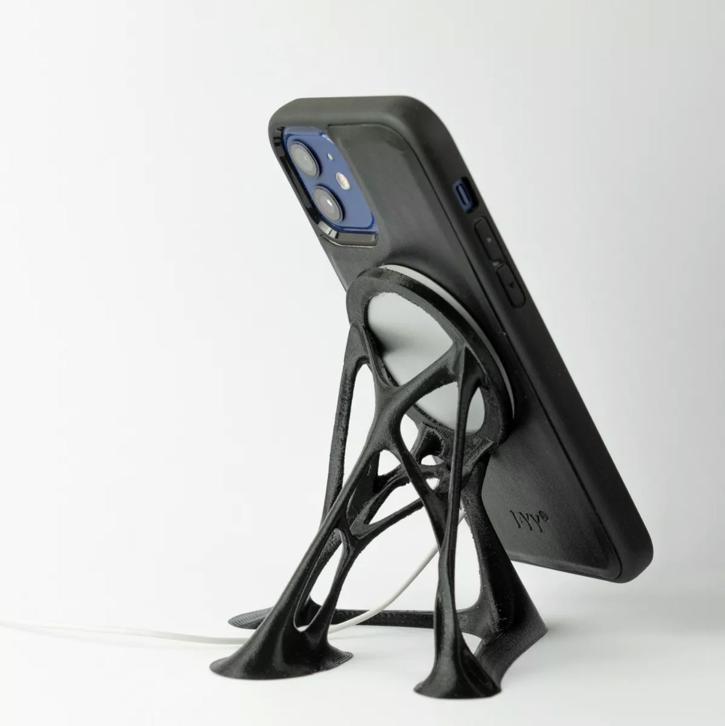 Topology Optimized Magsafe Stand von Genghis | Kostenloses STL-Modell ...