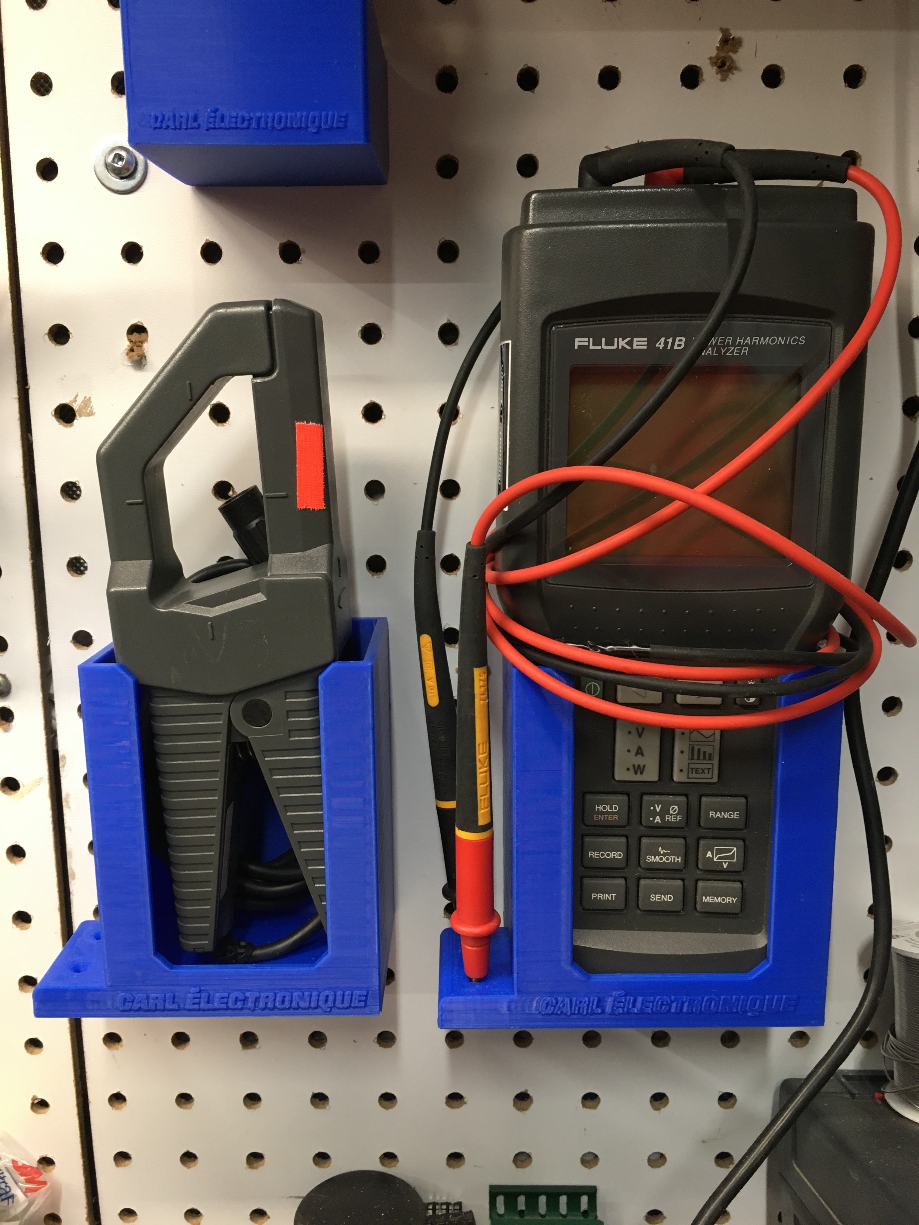 Fluke 41B flush fit pegboard support par Archipel | Téléchargez ...