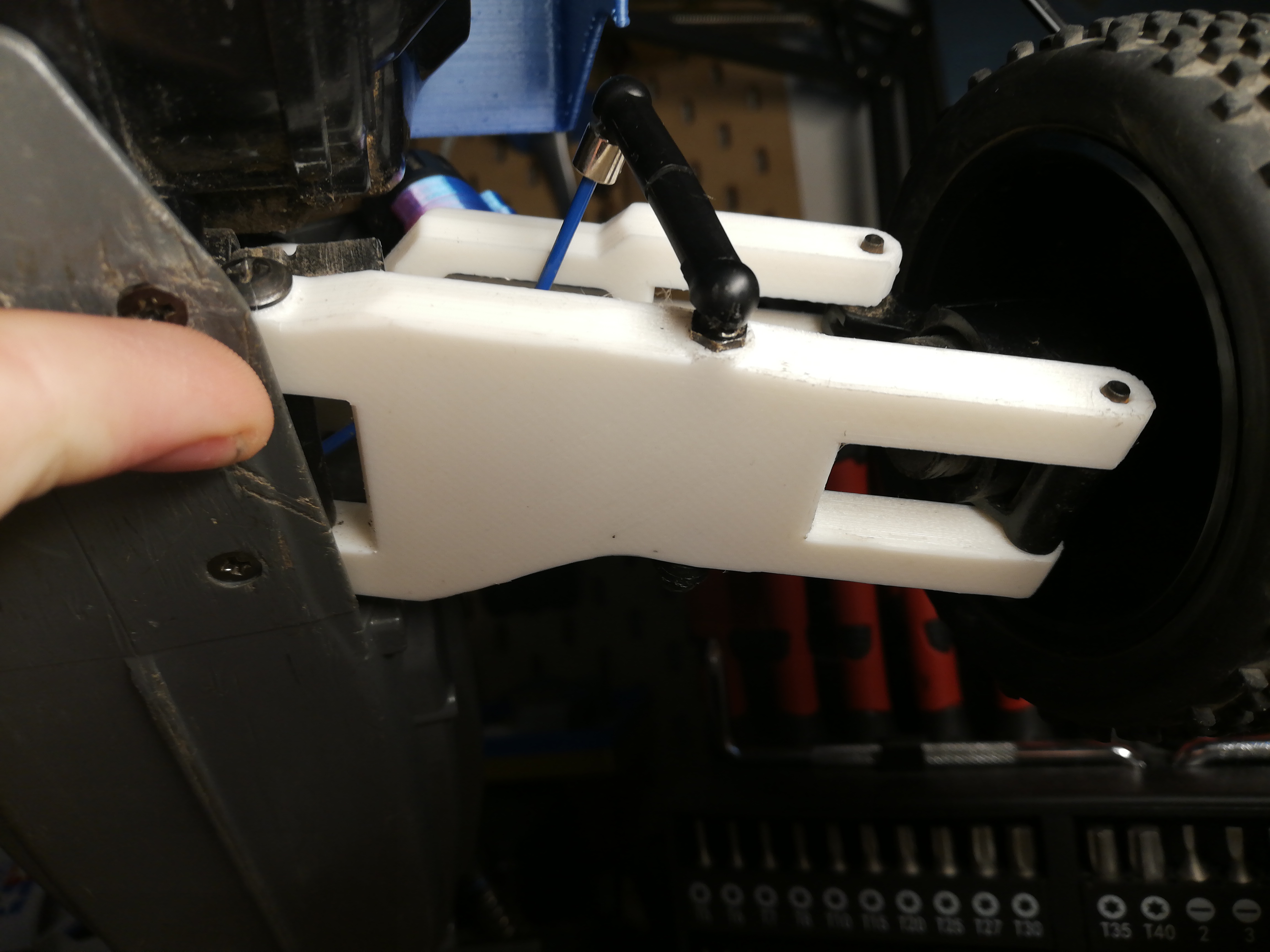 DT03 high travel rear lower wishbone V2 by Migyololol | Download free ...