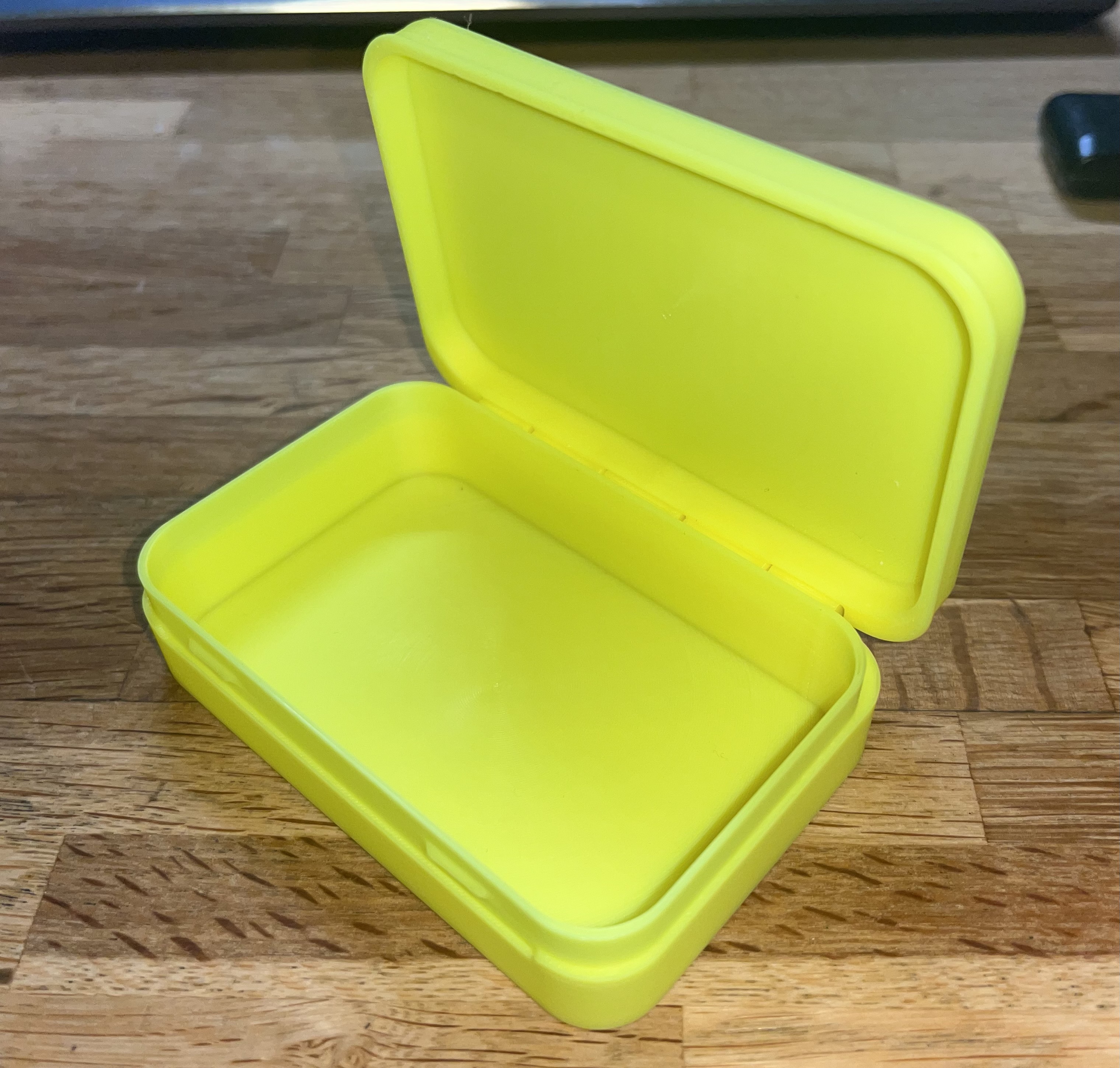 Small Flip top case (Altoids Tin) (Print in Place) par BobbyDazzler ...