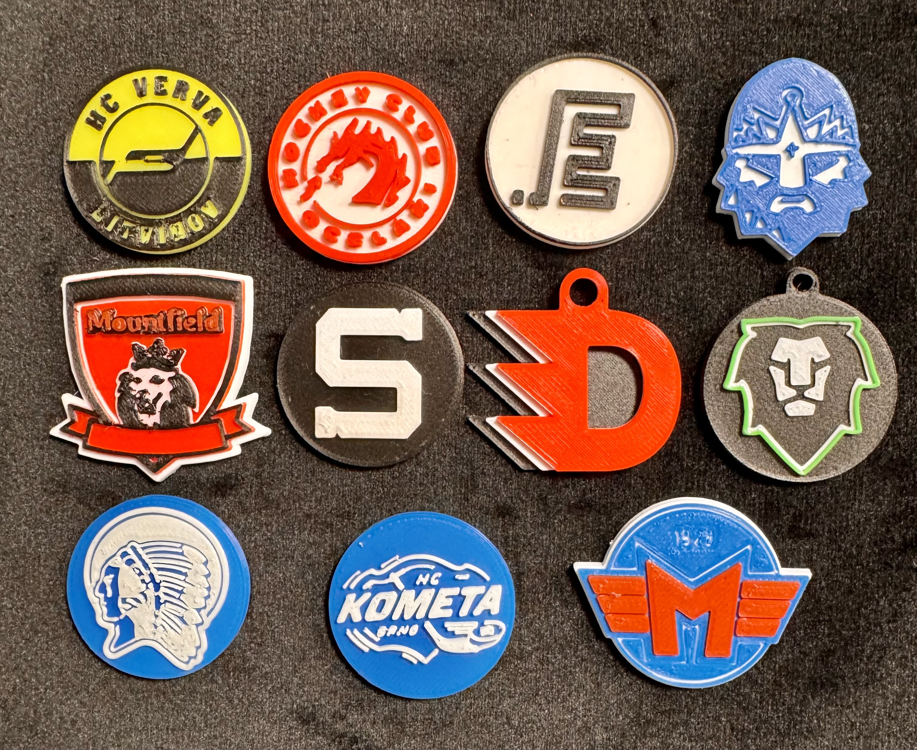Hc Dynamo Pardubice logo and keychain by MM | Download free STL model ...