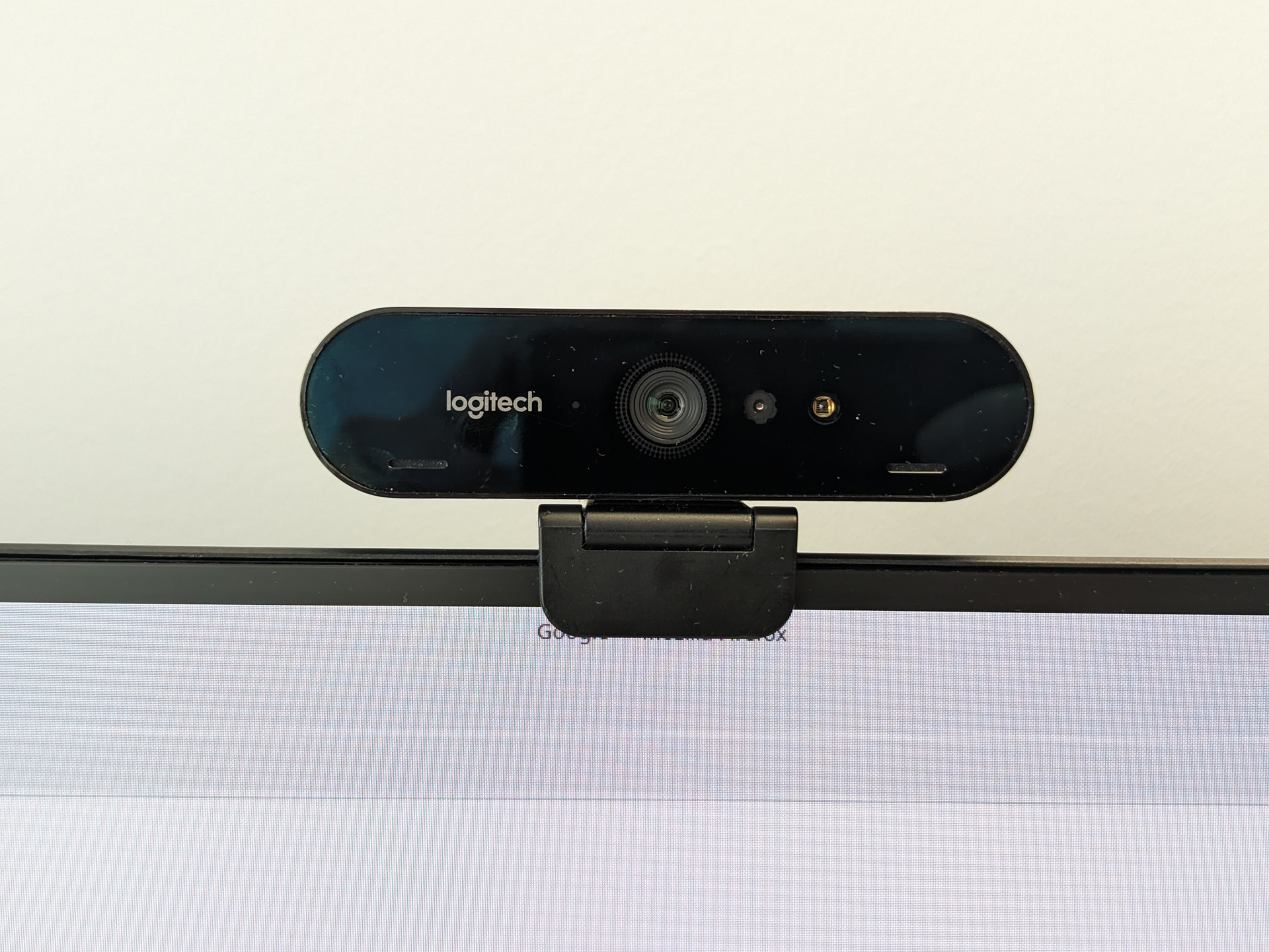 Logitech Brio 4K Monitor Clip Spacer by hho | Download free STL model ...