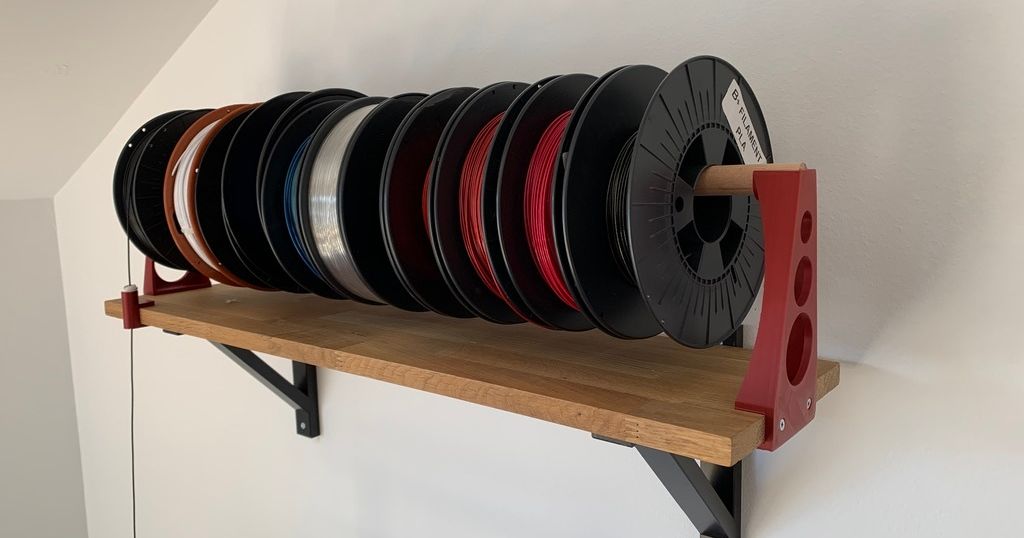 Filament Wall Rack Shelf with clenaer by score9 | Download free STL ...