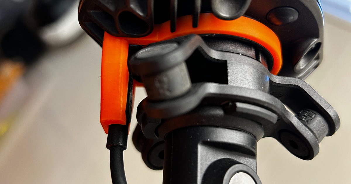 Quad Lock charging head USB cable retainer by Rob | Download free STL ...