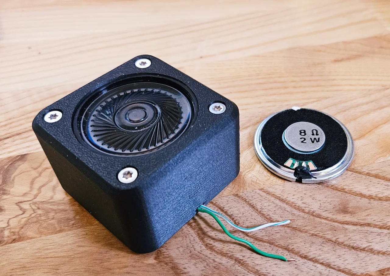 40mm speaker enclosure DFplayer 2W by Boopidoo | Download free STL ...