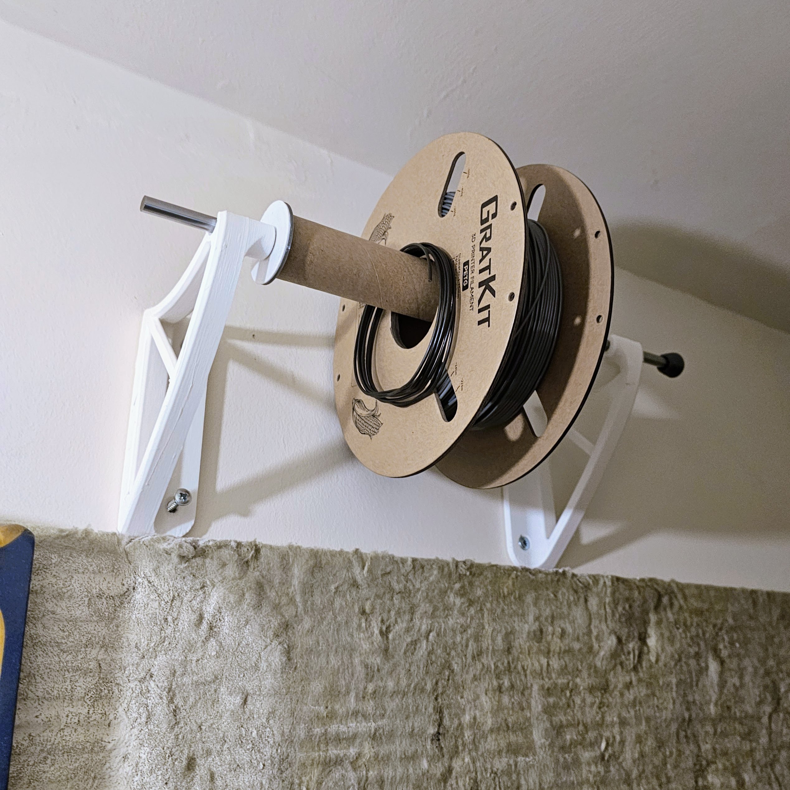 Wall mounted spool holder by Logr47 | Download free STL model ...