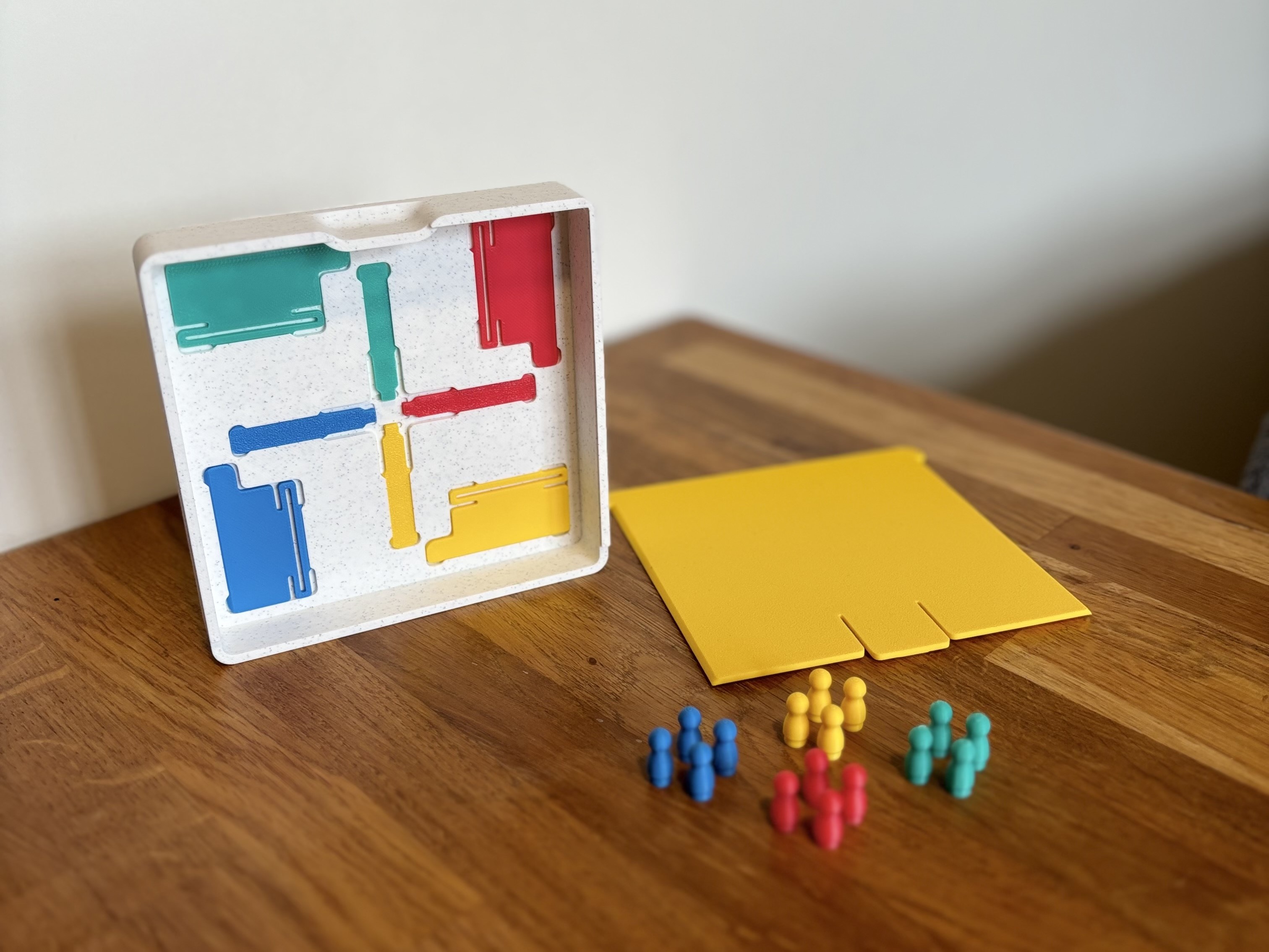 Ludo - Portable Board Game (Mensch ärgere Dich nicht) by Jiri ...