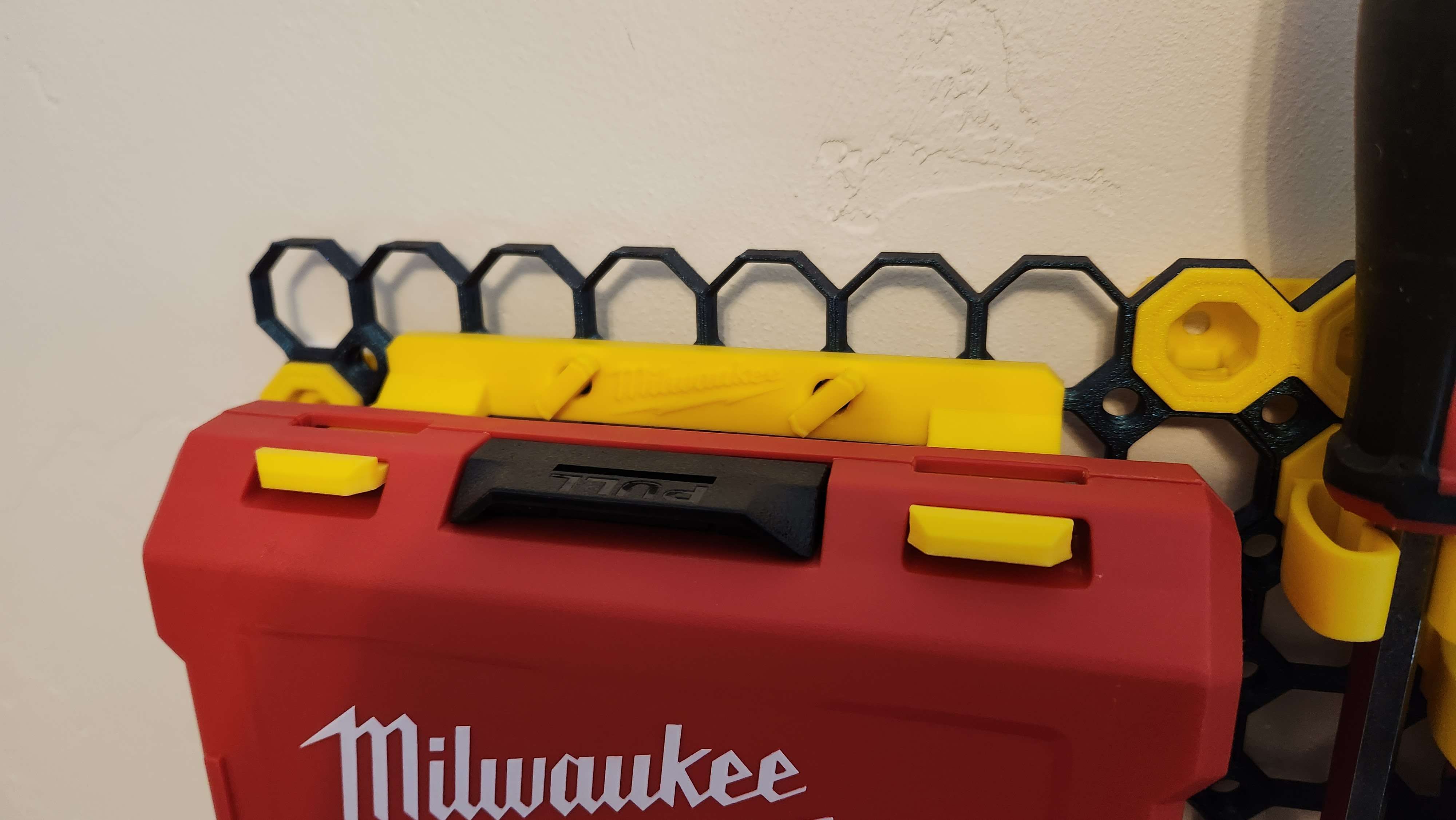 Milwaukee Shockwave box holder for Multiboard by PHAEN0M | Download ...
