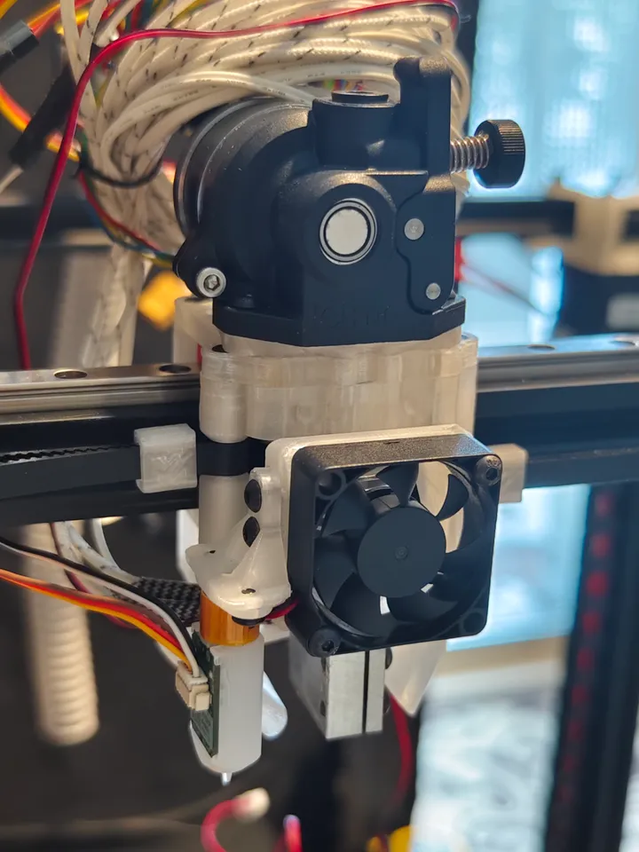 vzbot v6 heatsink 3510 fan shroud with bltouch mount by Leo DIY ...