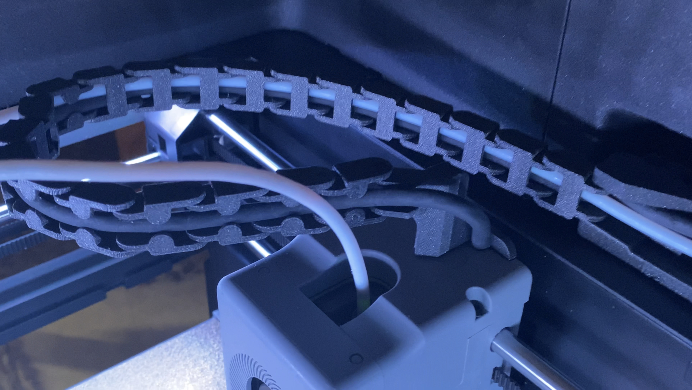 Flashforge Adventurer 5M (AD5M) - simpler, easier, faster drag chain ...