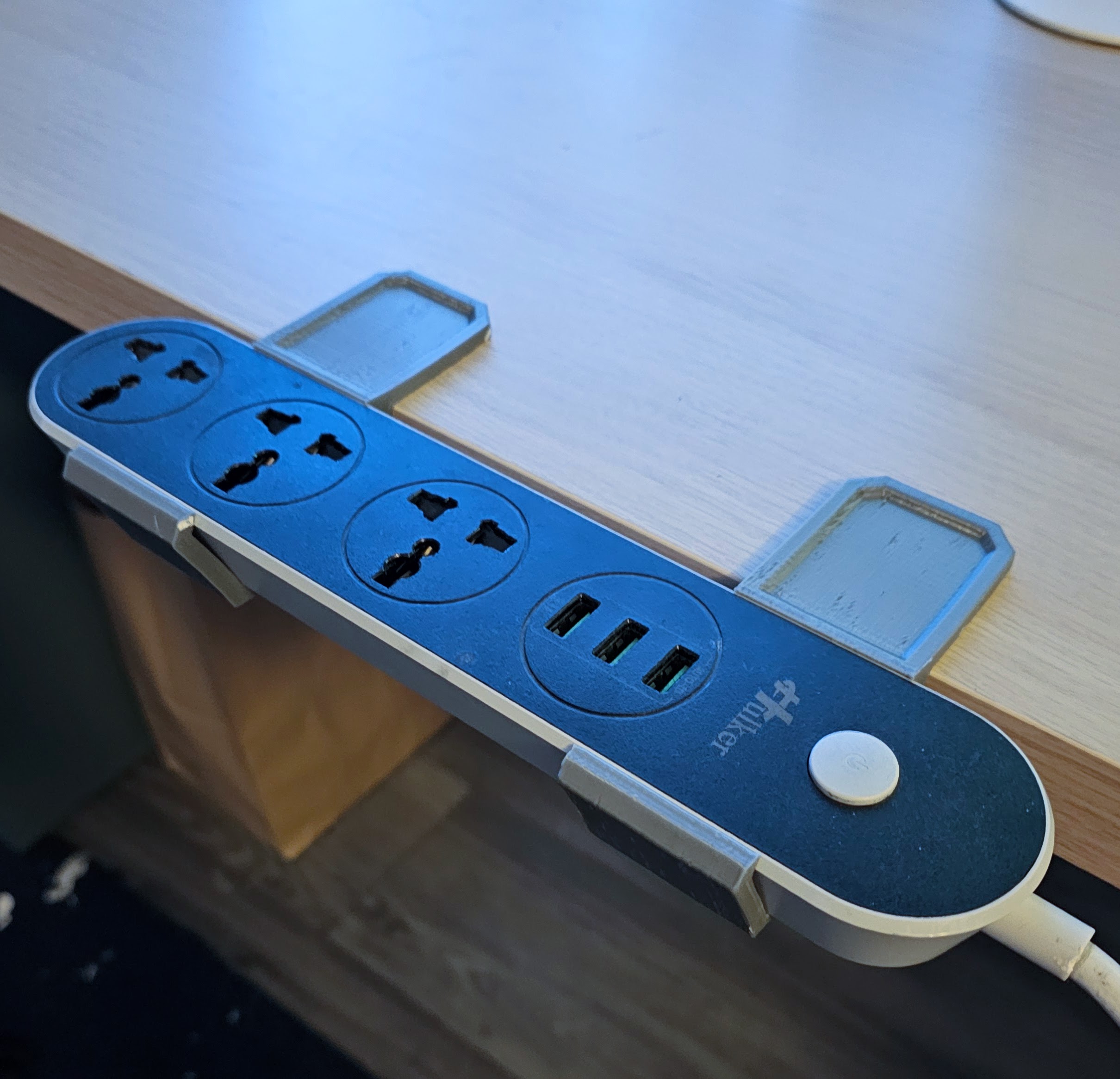 Extention cord table mount by Logr47 | Download free STL model ...